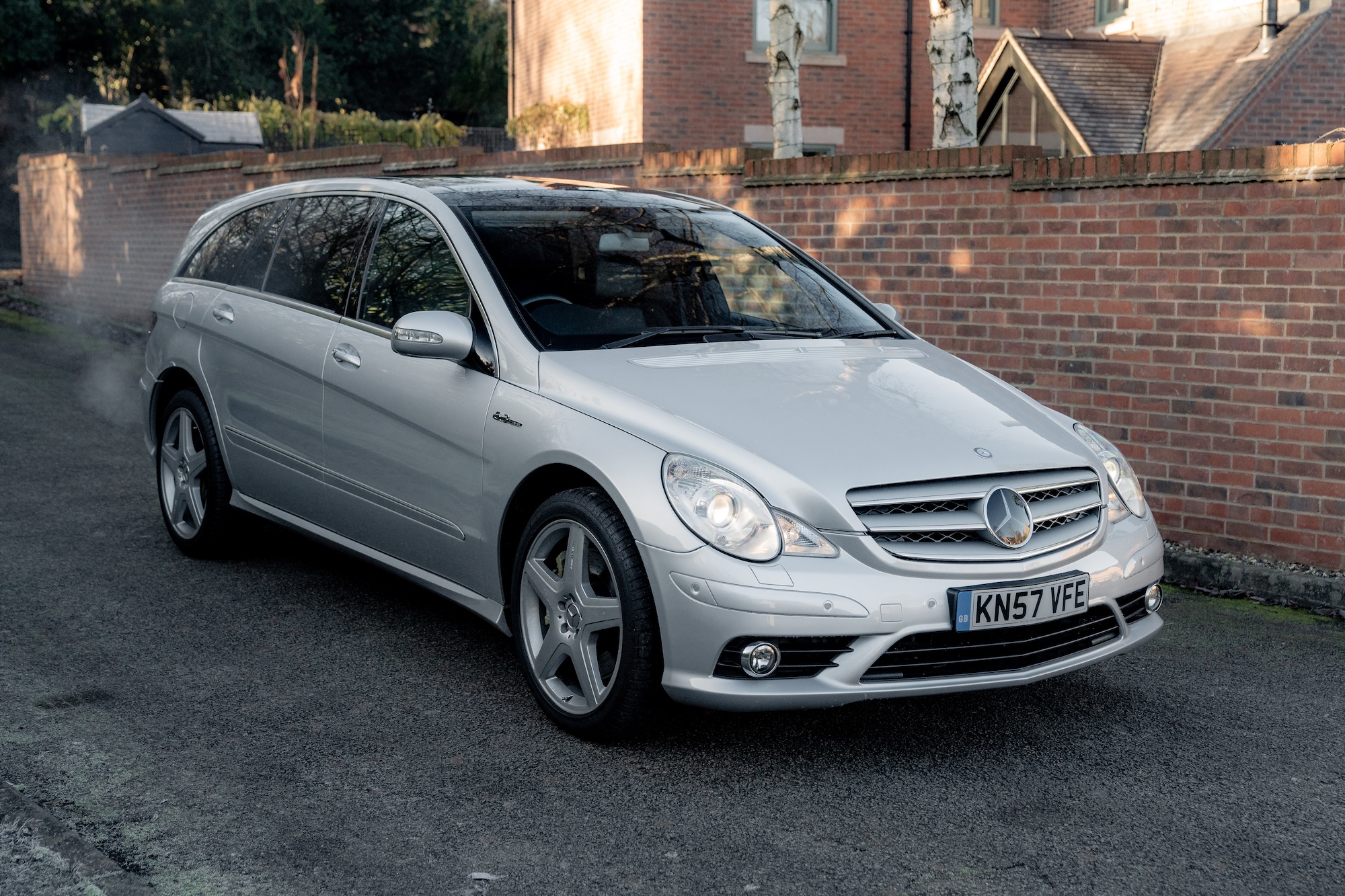2007 Mercedes-Benz R63 AMG for sale by auction in Derby, Derbyshire ...