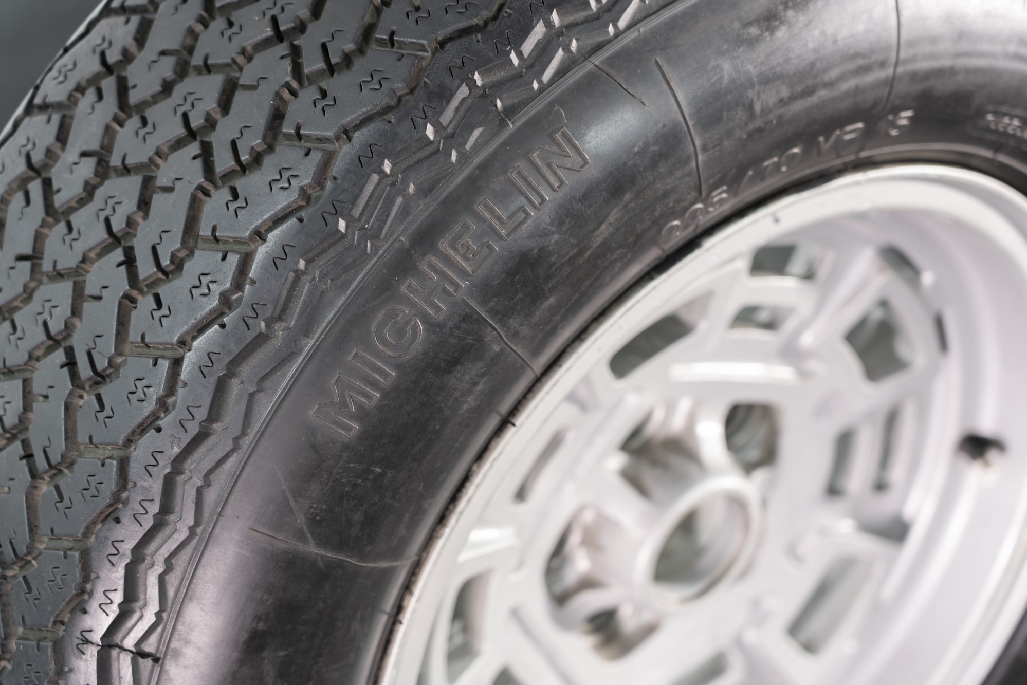 Two Sets of De Tomaso Pantera Wheels And Tyres for sale by auction in ...