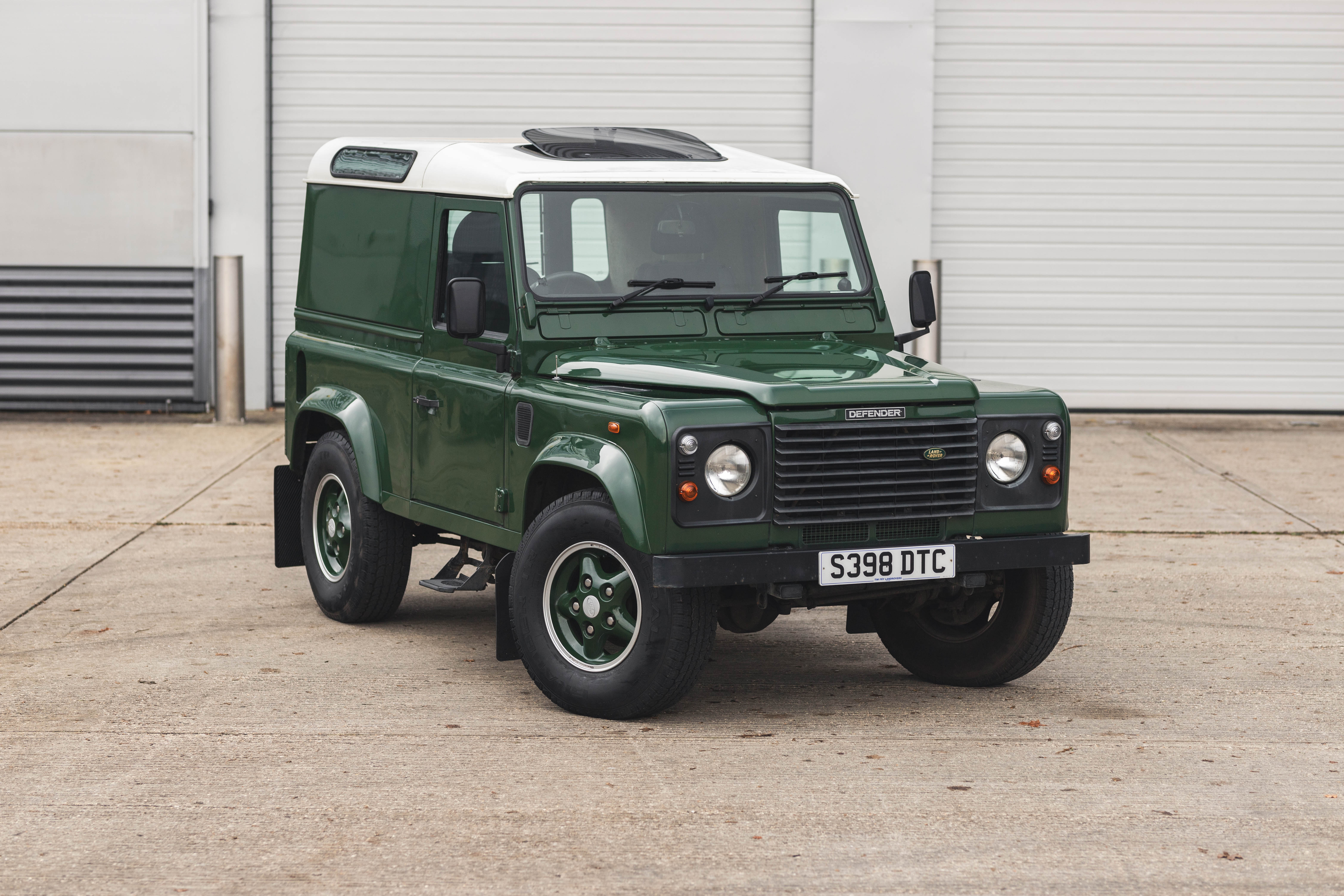 1999 Land Rover Defender 90 TD5 for sale by auction in Newbury ...