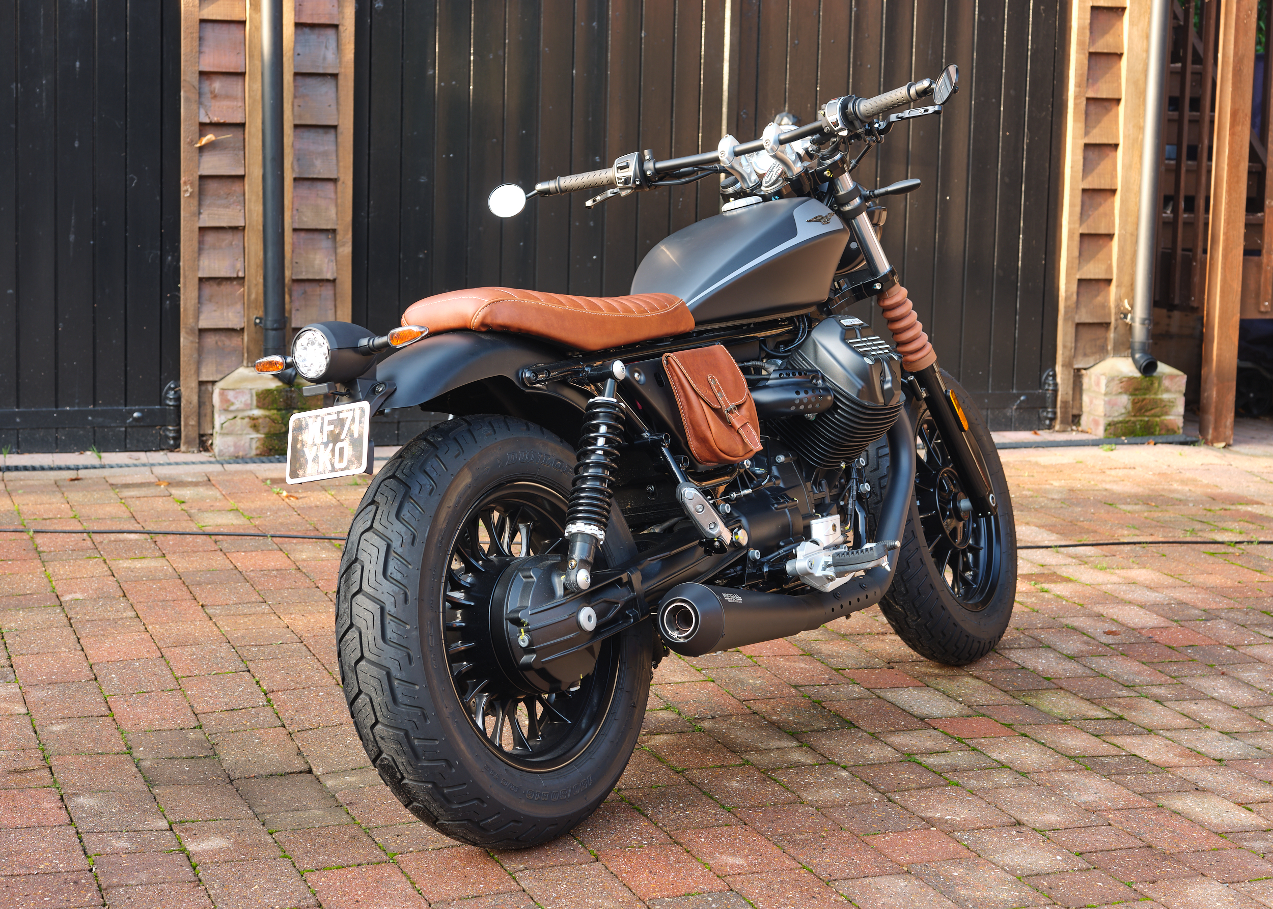 2021 Moto Guzzi V9 Bobber Custom - 98 Miles for sale by auction in ...