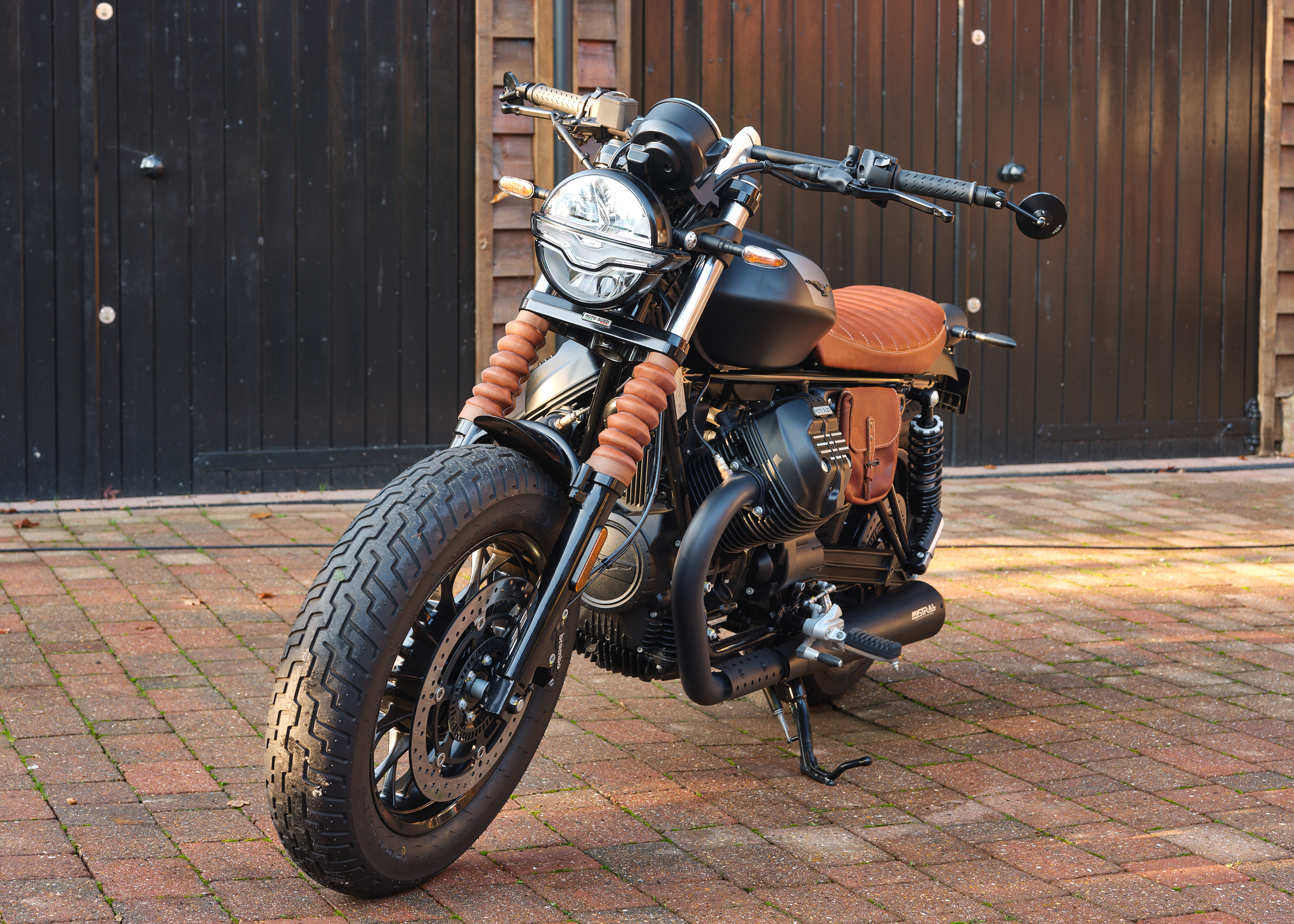 2021 Moto Guzzi V9 Bobber Custom - 98 Miles for sale by auction in ...
