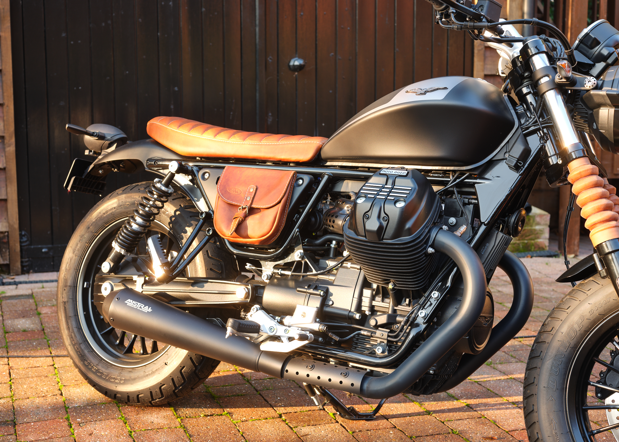 2021 Moto Guzzi V9 Bobber Custom - 98 Miles for sale by auction in ...