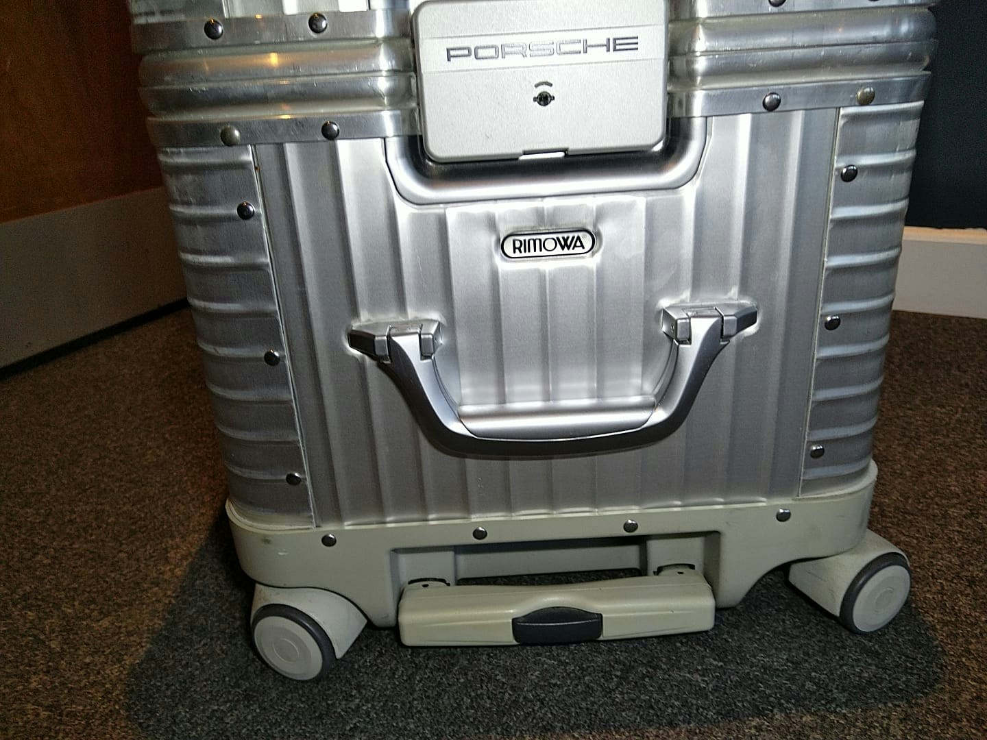 Rimowa x Porsche PTS Aluminium Luggage Set for sale by auction in ...