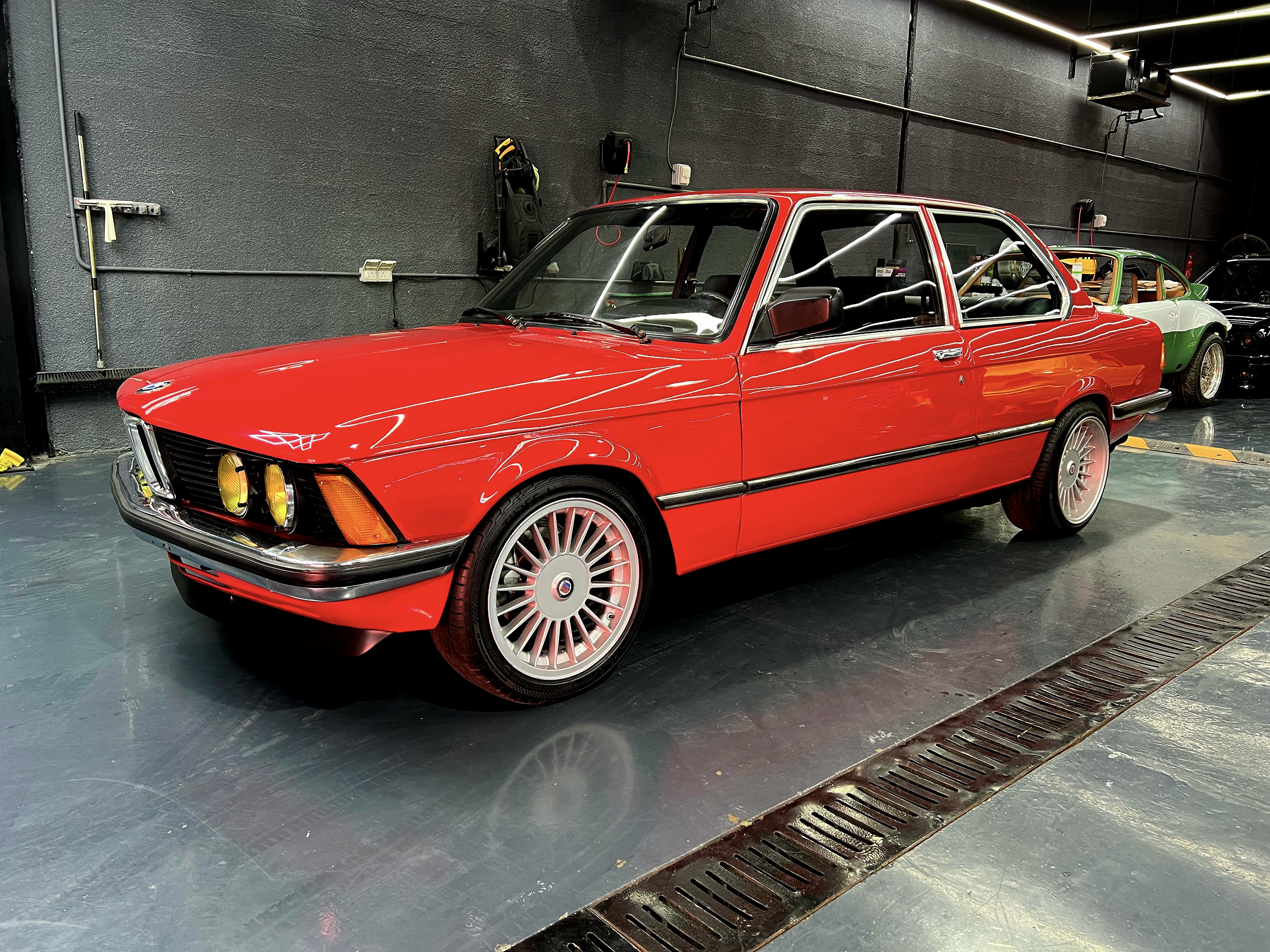 1977 BMW (E21) 320i for sale by classified listing privately in Dubai ...