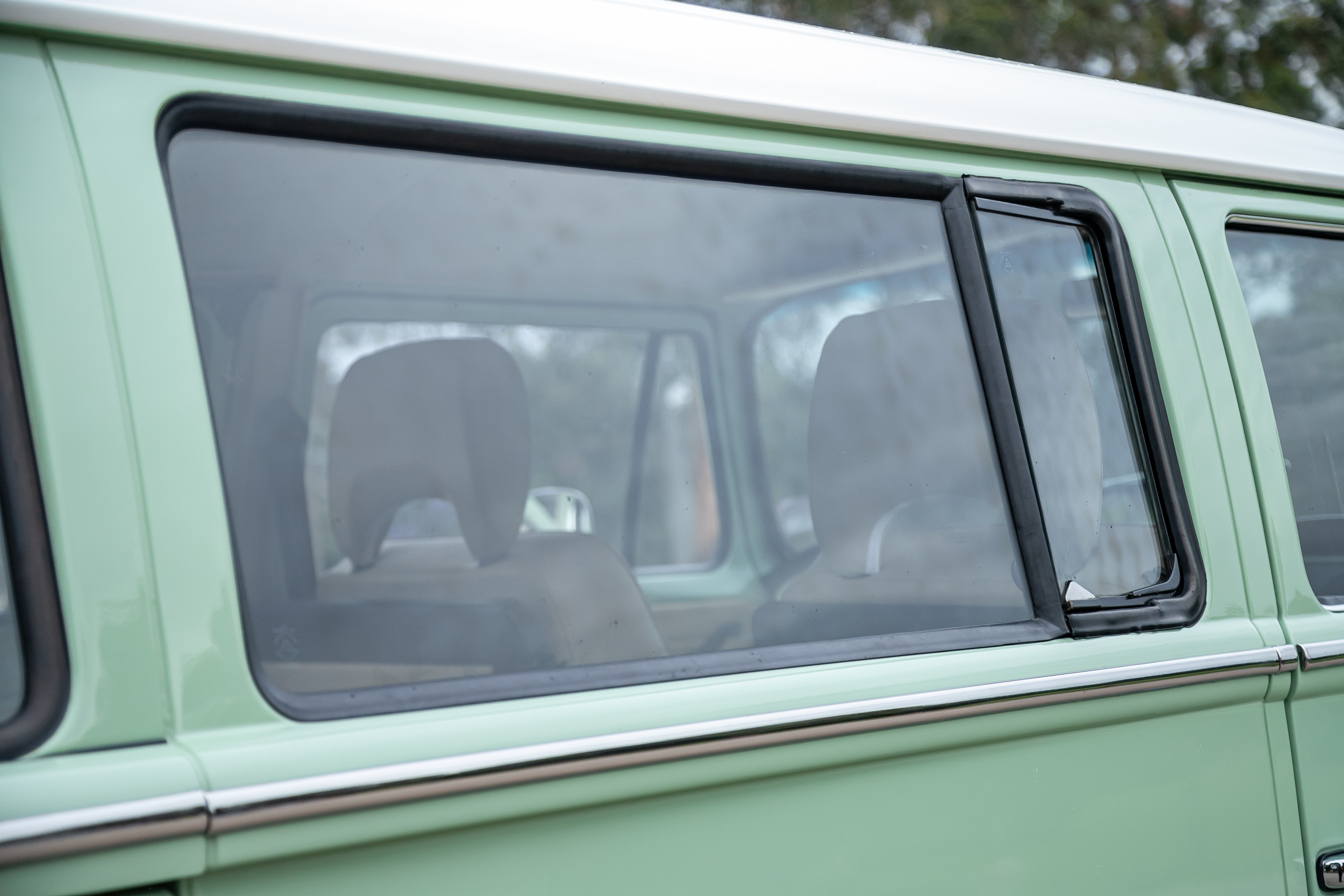 1972 Volkswagen Type 2 (T2) Kombi for sale by auction in Ringwood North ...