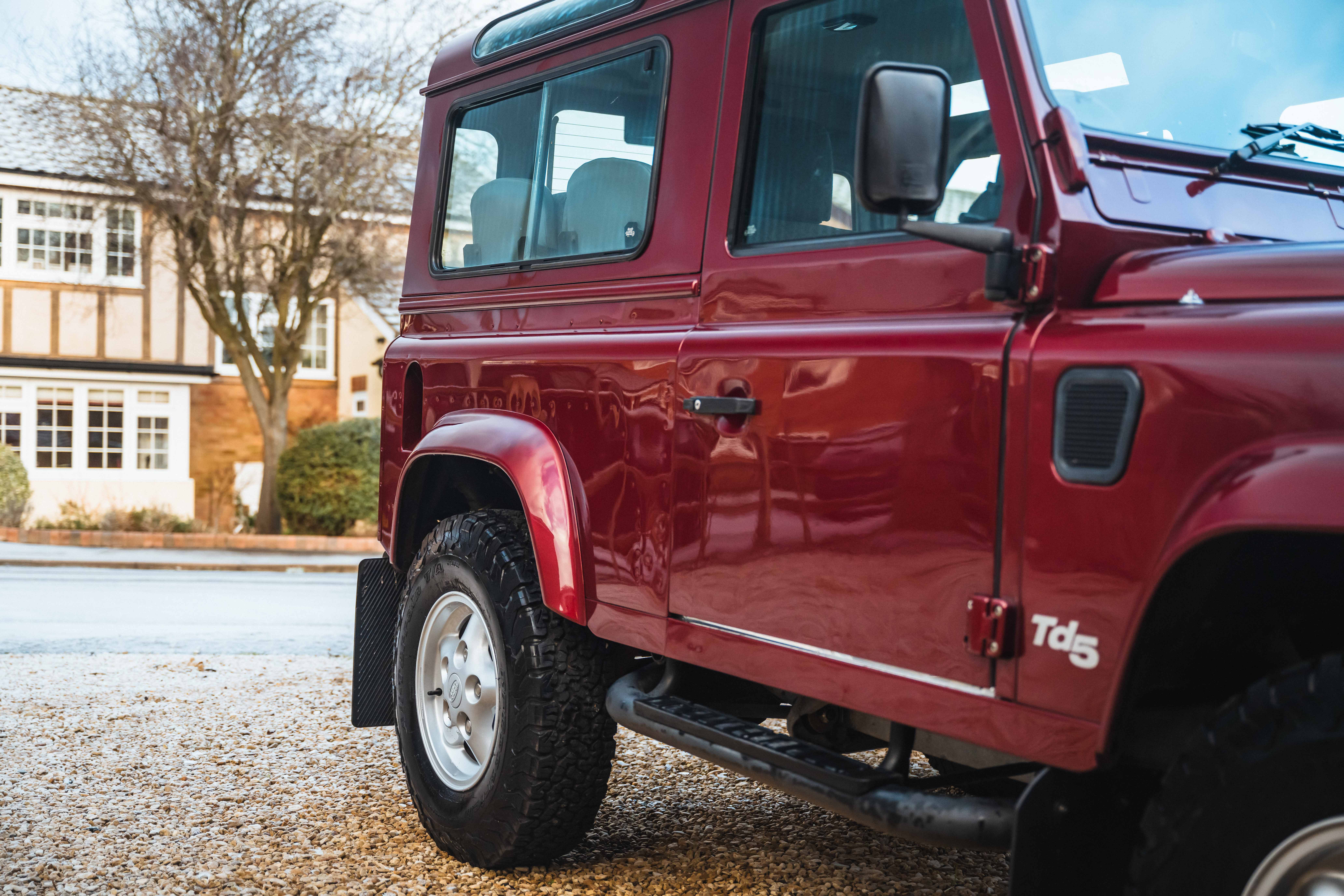 2001 Land Rover Defender 90 TD5 for sale by auction in Wendover ...