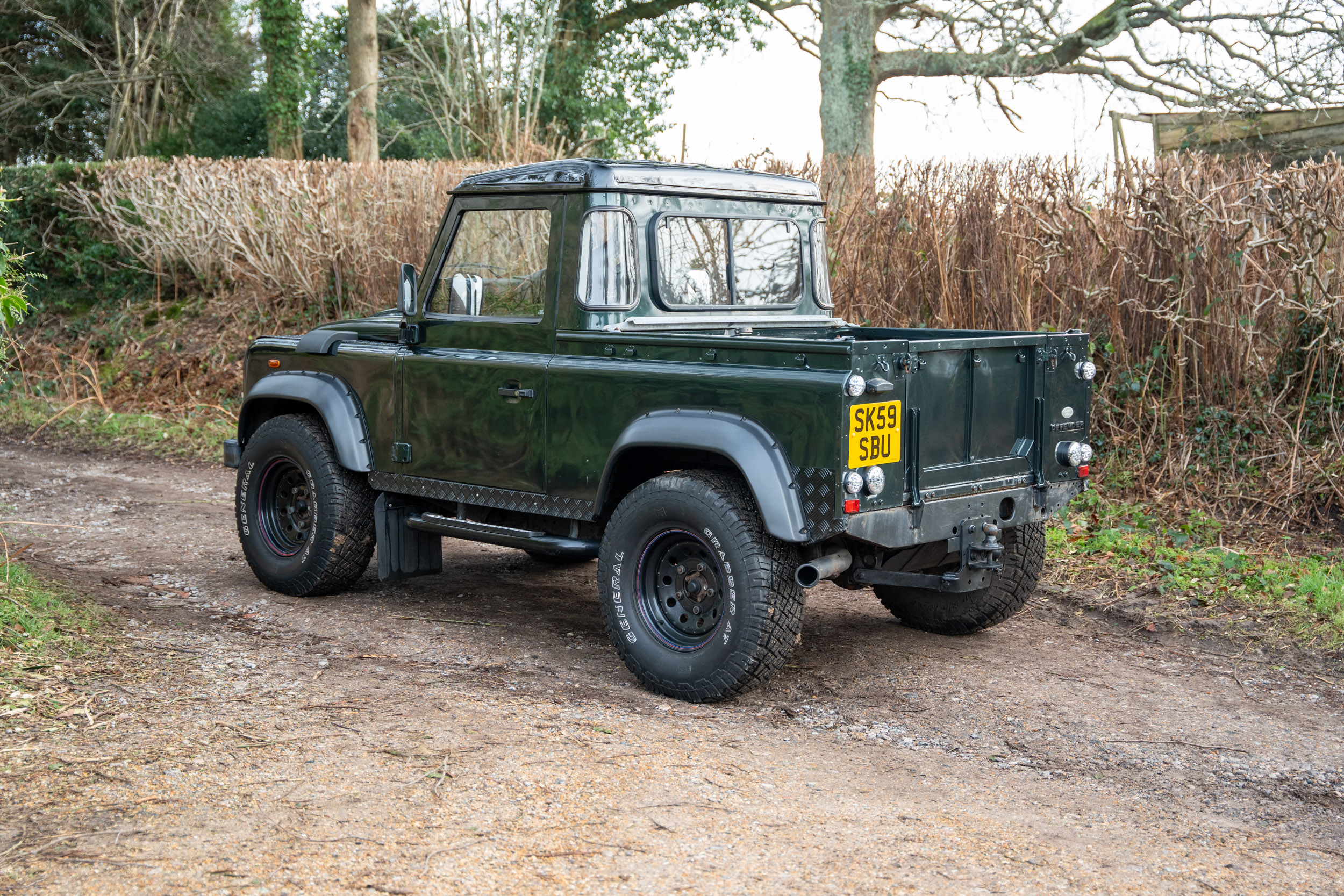 2009 Land Rover Defender 90 Pick-Up for sale by auction in Tunbridge ...