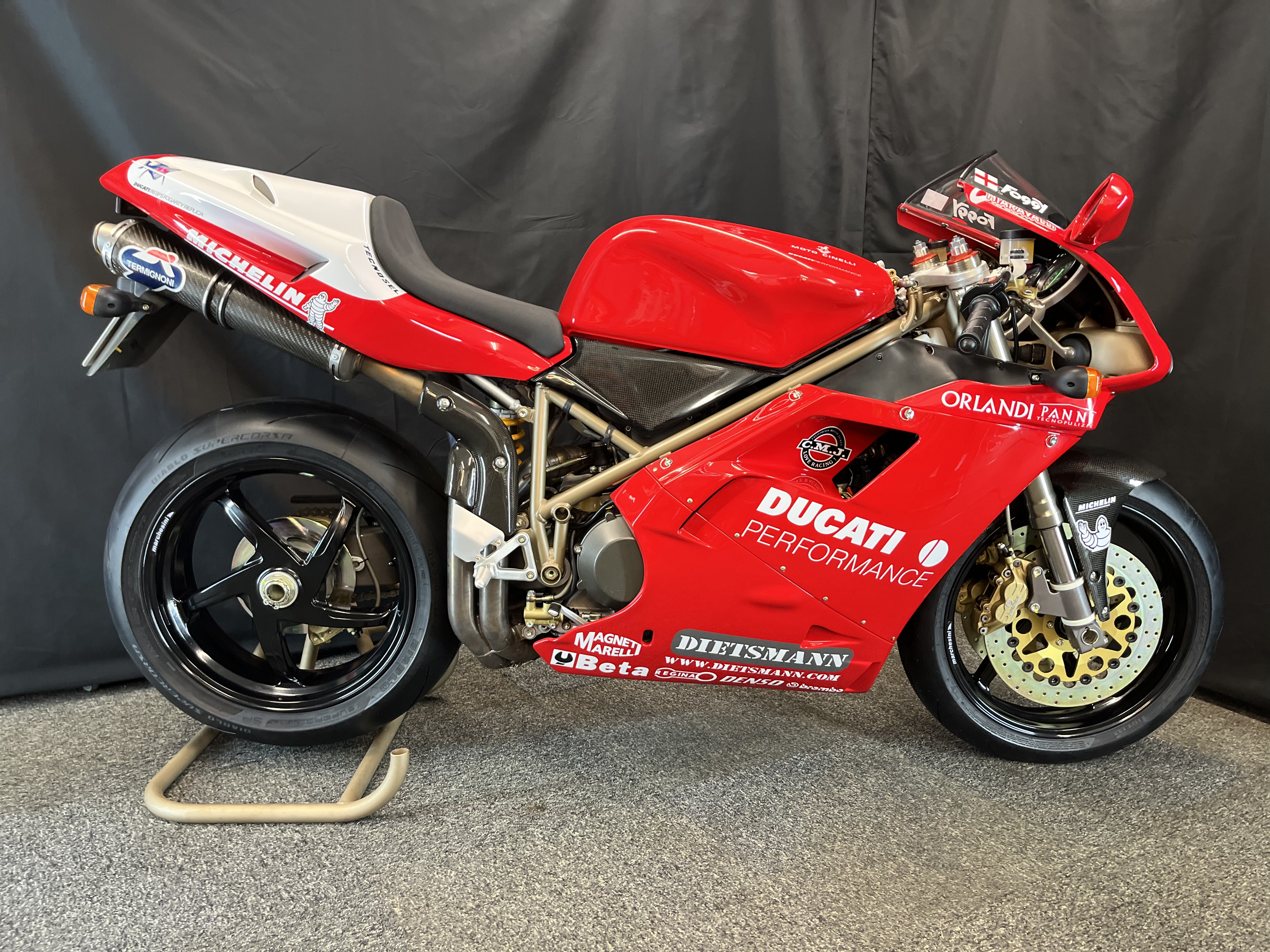 1998 Ducati 916 SPS - Carl Fogarty Replica for sale by auction in Derby ...