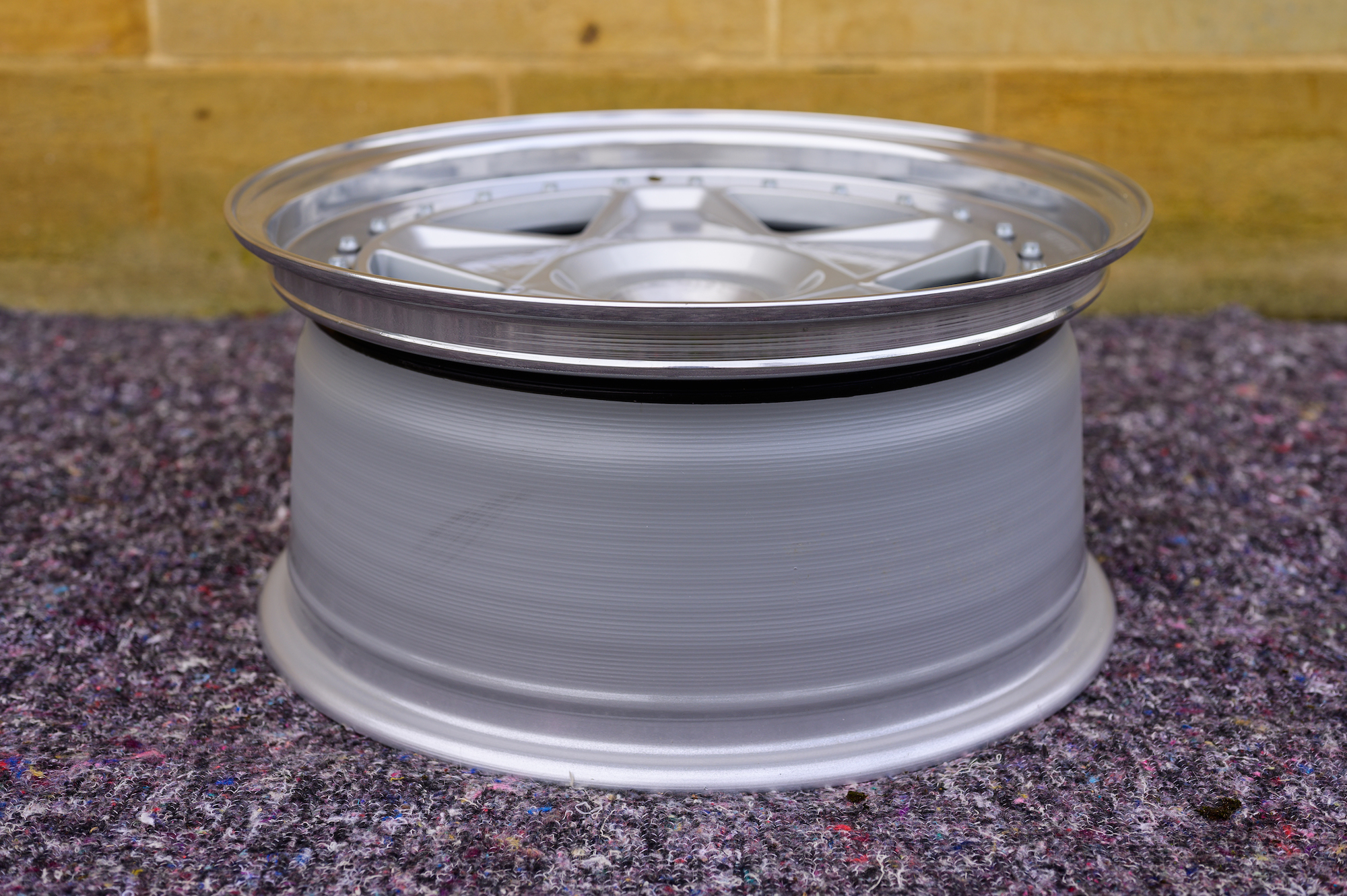 FERRARI F40 WHEELS - SET OF RESTORED ALLOY WHEELS