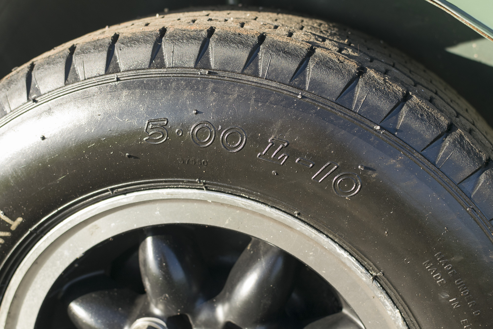 1966 AUSTIN MINI FIA COOPER S SPECIFICATION