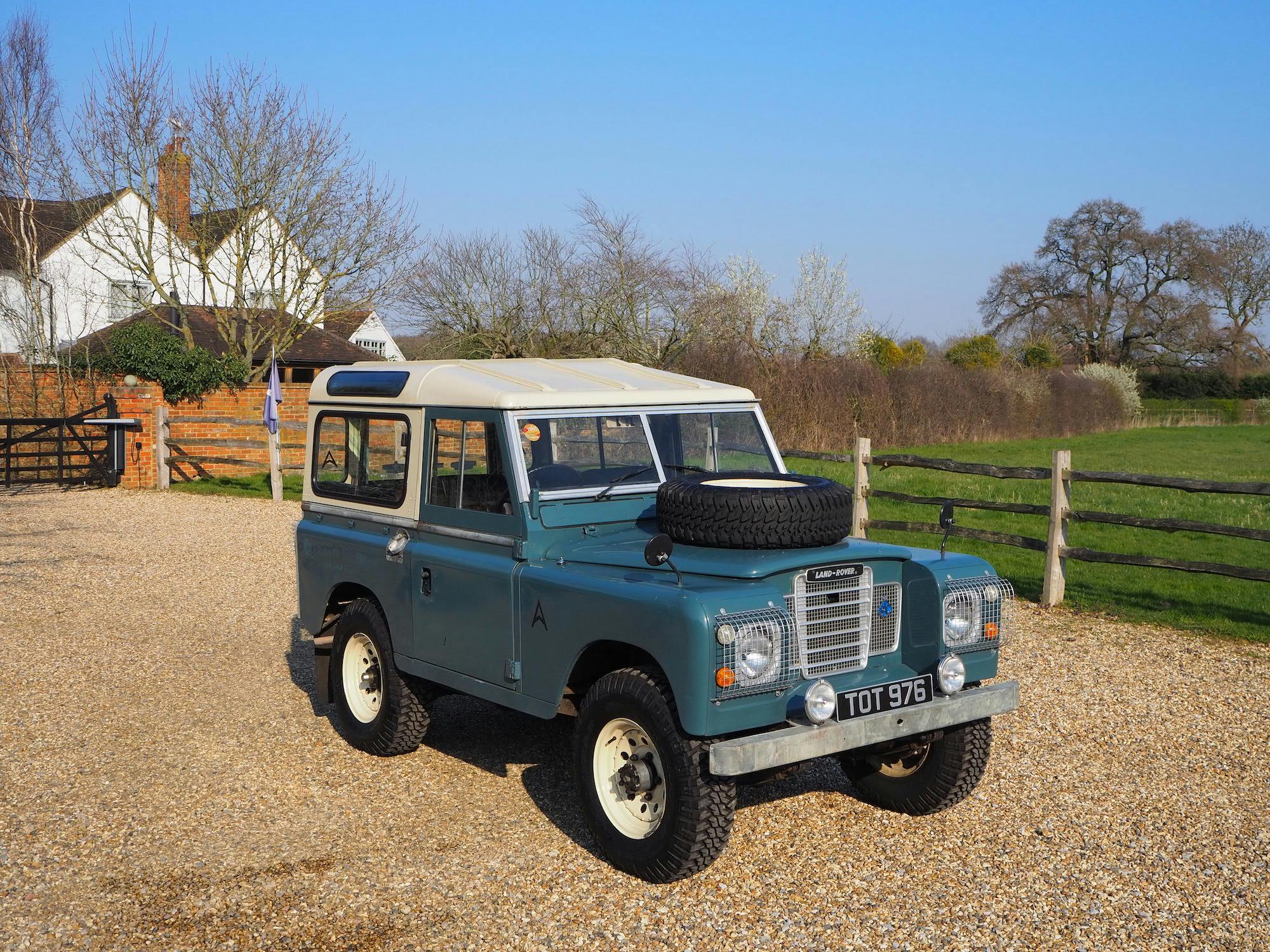 CHARITY AUCTION - 1976 LAND ROVER SERIES III