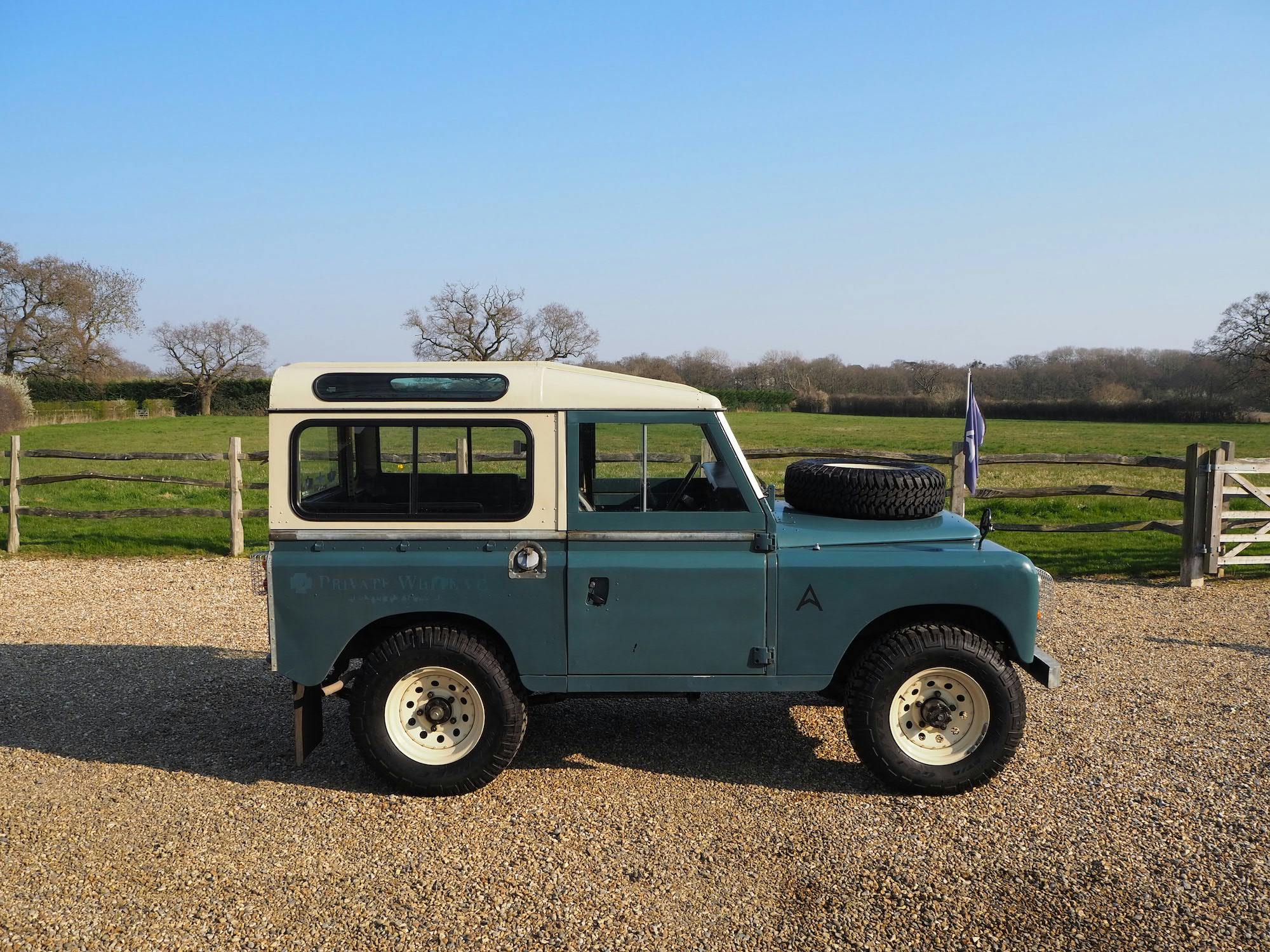 CHARITY AUCTION - 1976 LAND ROVER SERIES III