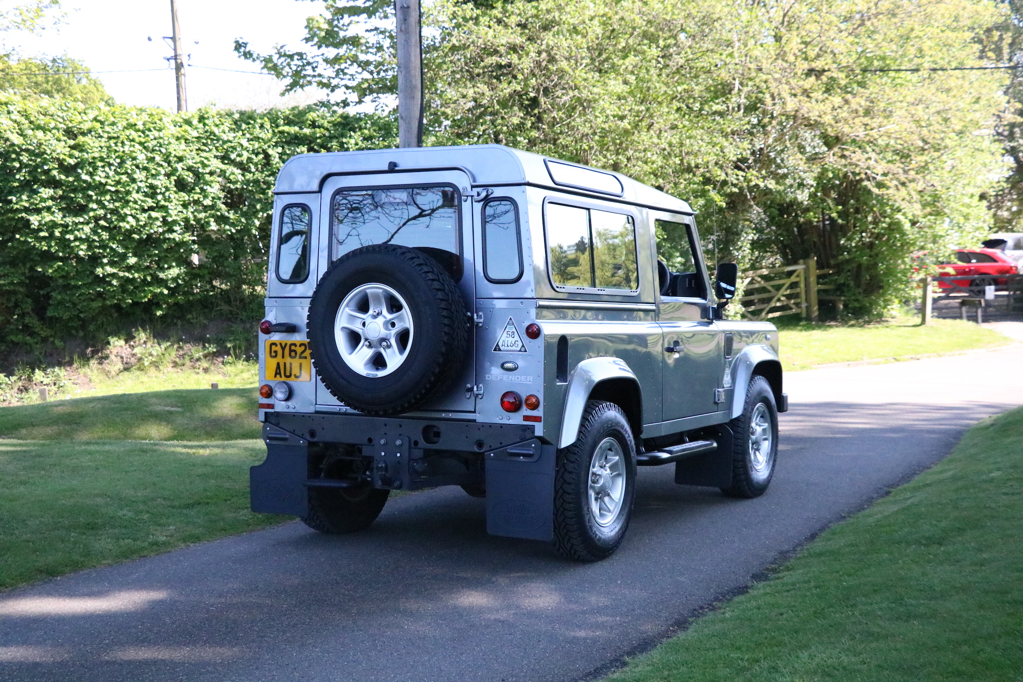 2012 LAND ROVER DEFENDER 90 XS - 11,000 MILES FROM NEW