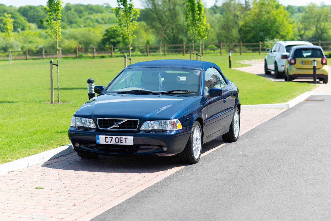 2002 Volvo C70