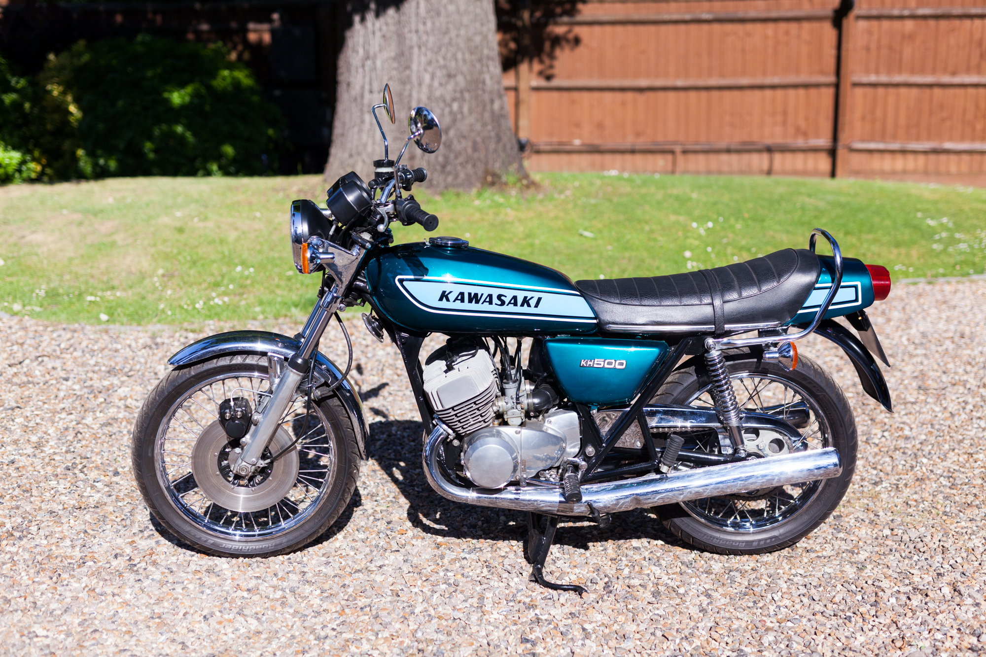 1976 KAWASAKI KH500 A8 for sale by auction in Iver, Buckinghamshire ...