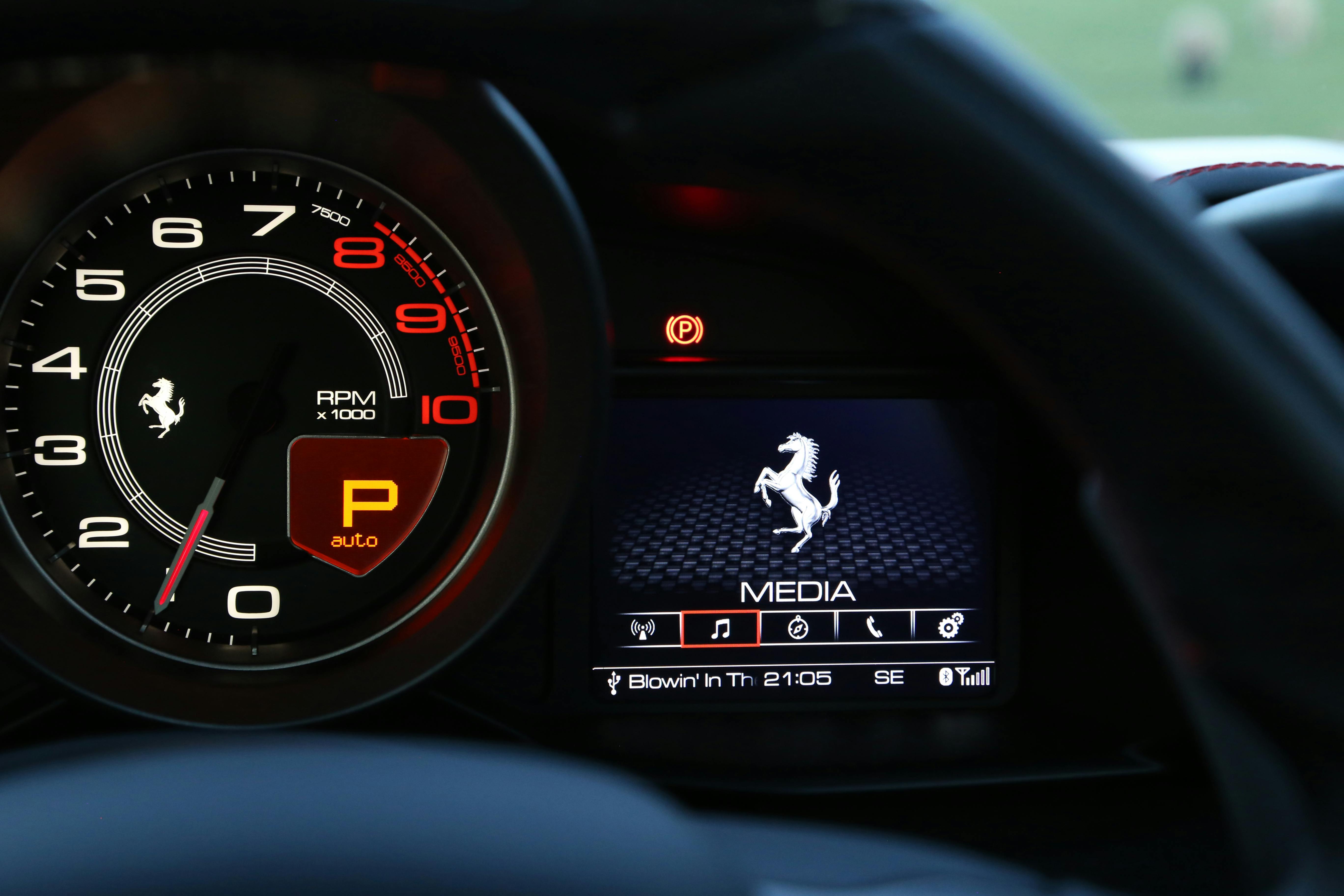 2018 FERRARI 488 GTB