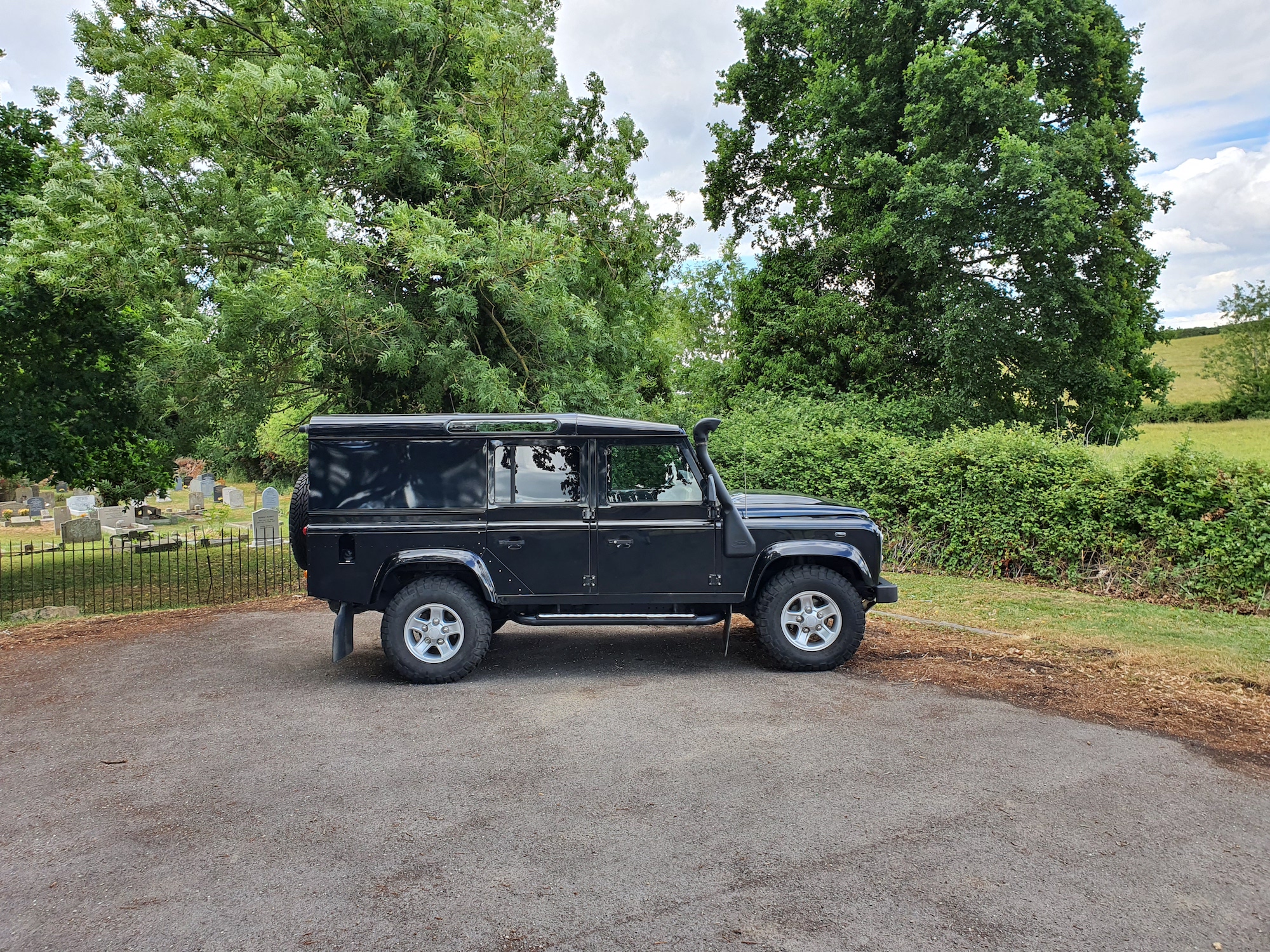 2011 LAND ROVER DEFENDER 110 XS UTILITY WAGON