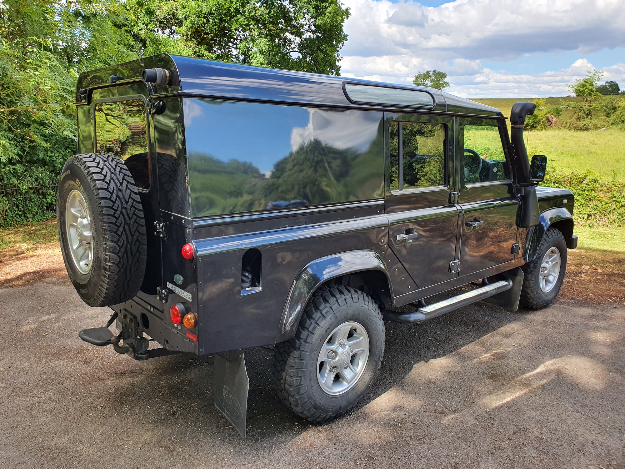 2011 LAND ROVER DEFENDER 110 XS UTILITY WAGON