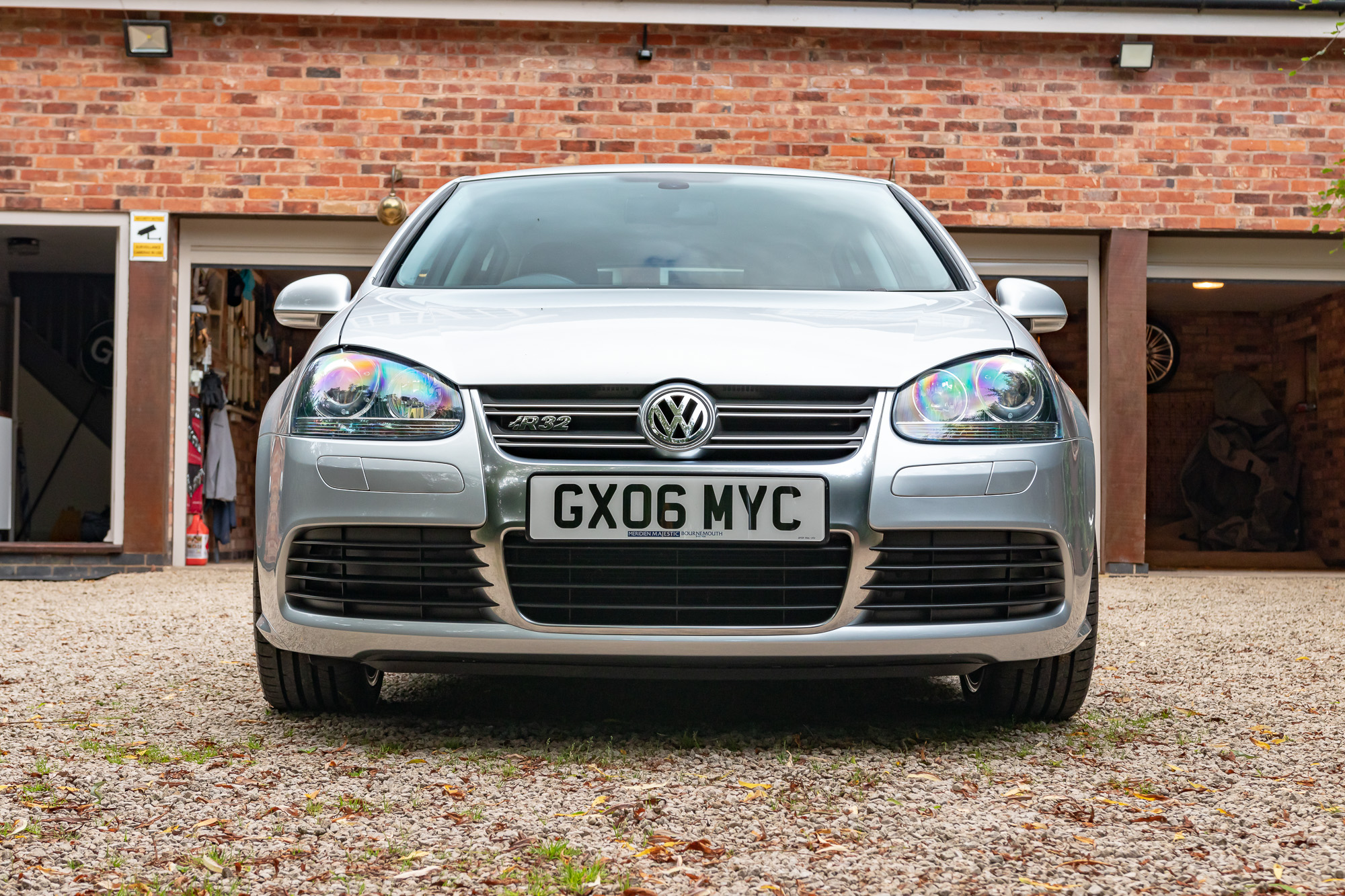 2006 VOLKSWAGEN GOLF (MK5) R32 - 26,300 MILES