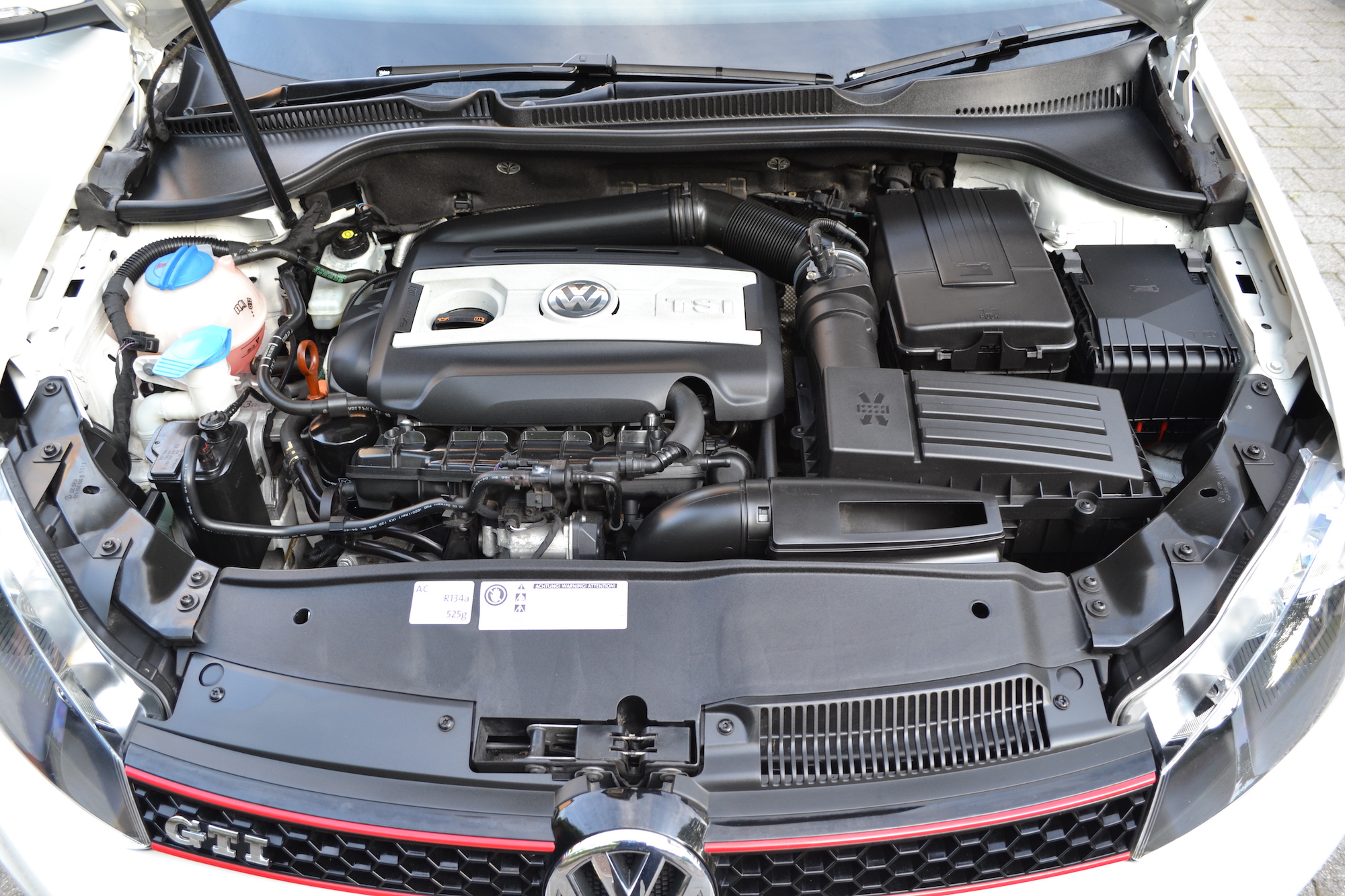 2011 VOLKSWAGEN GOLF (MK6) GTI - 25,000 MILES