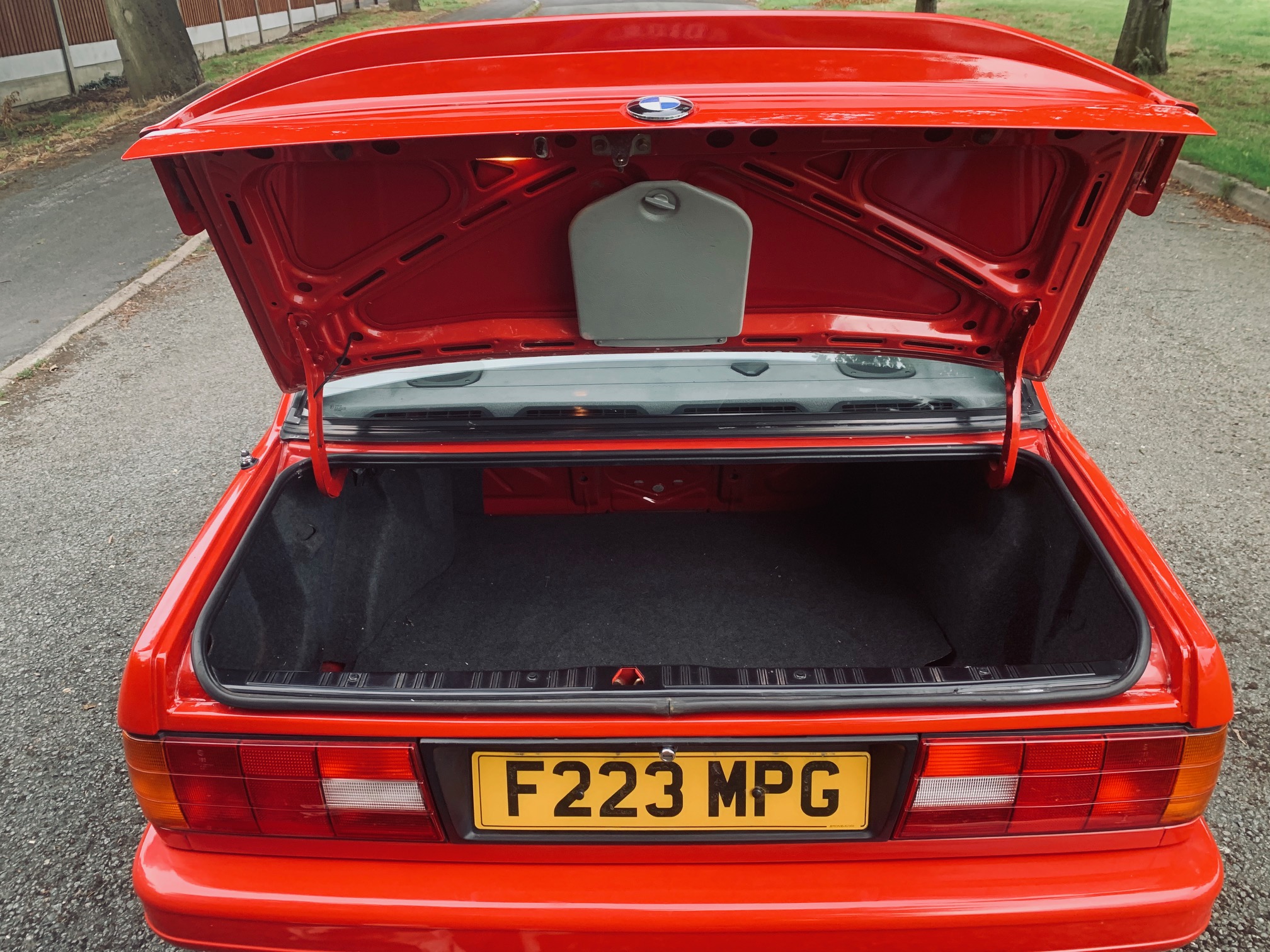 1988 BMW (E30) 328i CUSTOM