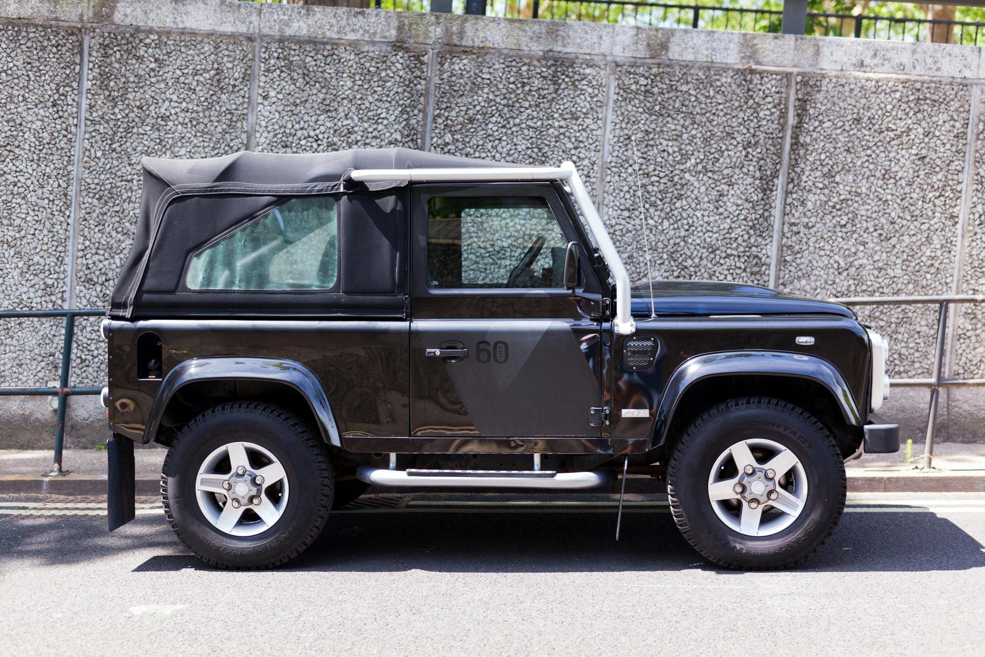 2009 LAND ROVER DEFENDER 90 SVX