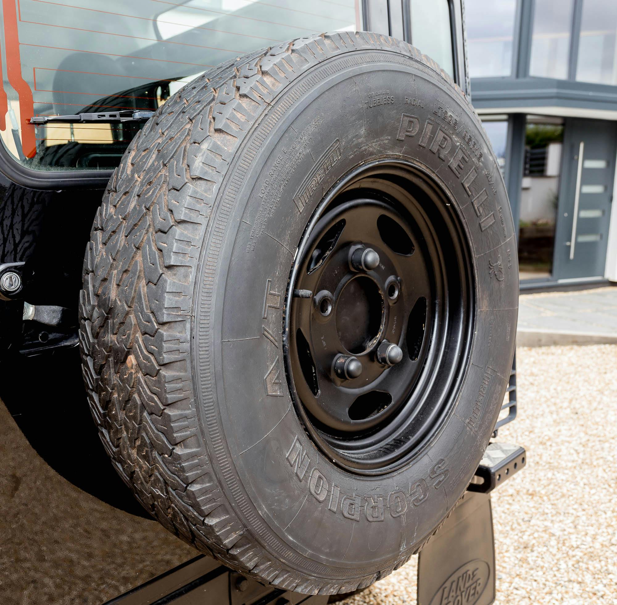 2009 LAND ROVER DEFENDER 90 COUNTY