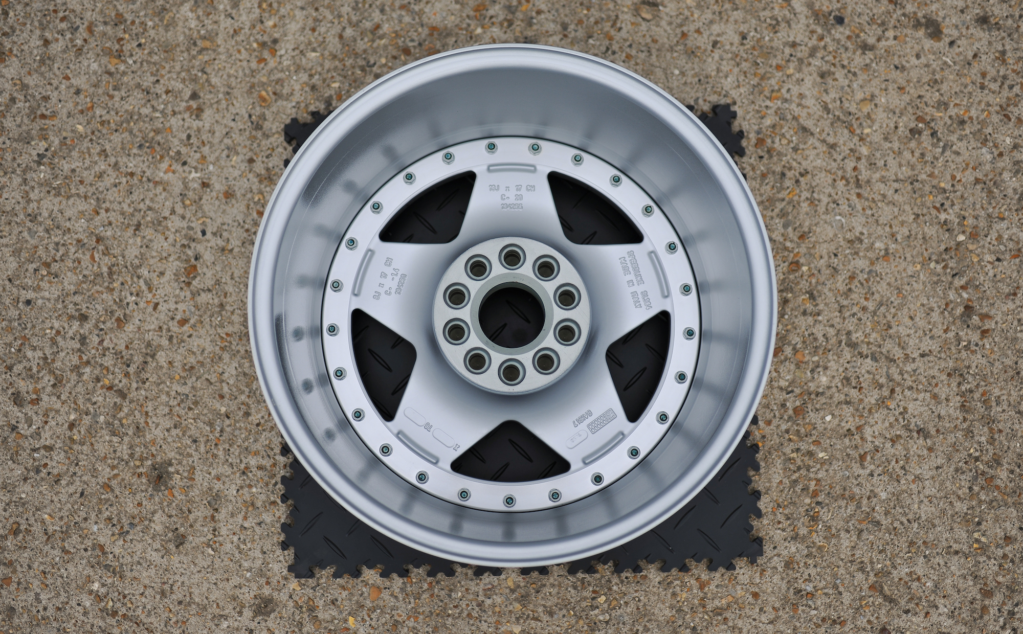 FERRARI F40 WHEELS - SET OF NEW ALLOY WHEELS