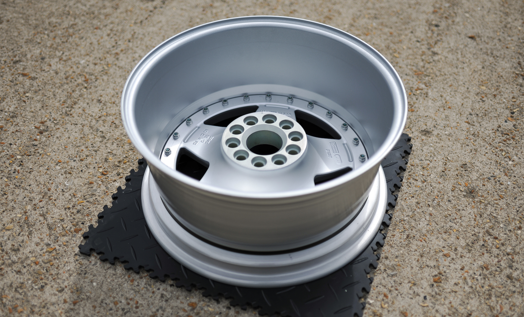 FERRARI F40 WHEELS - SET OF NEW ALLOY WHEELS