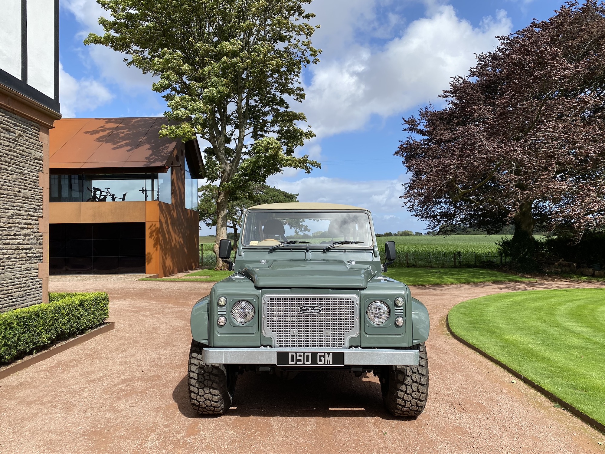 2010 LAND ROVER DEFENDER 90 'OUTLANDER' for sale by auction in Cardiff ...