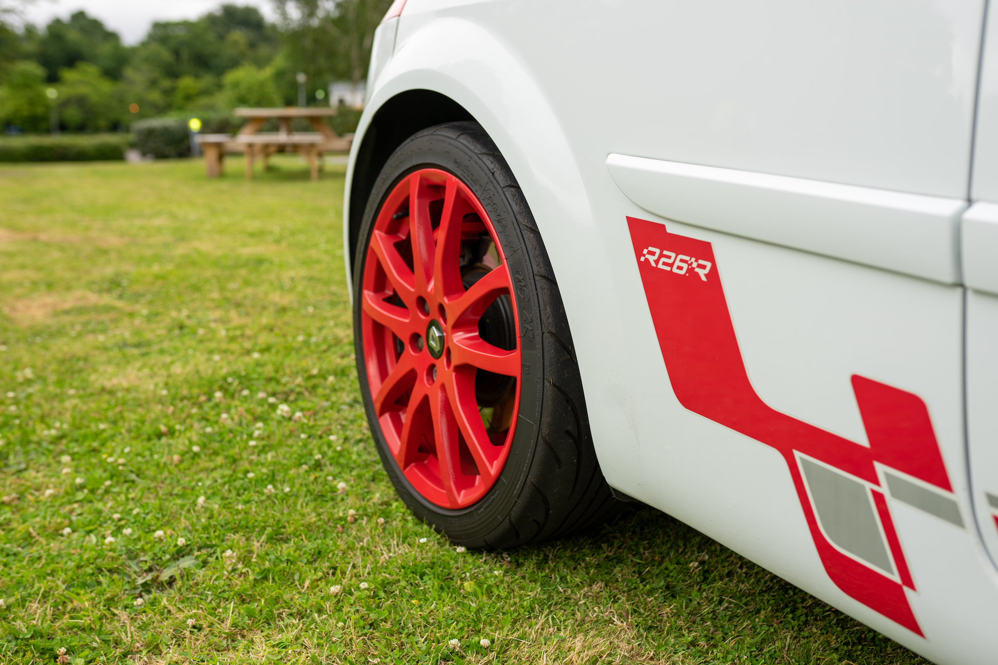 2009 RENAULTSPORT MEGANE R26.R