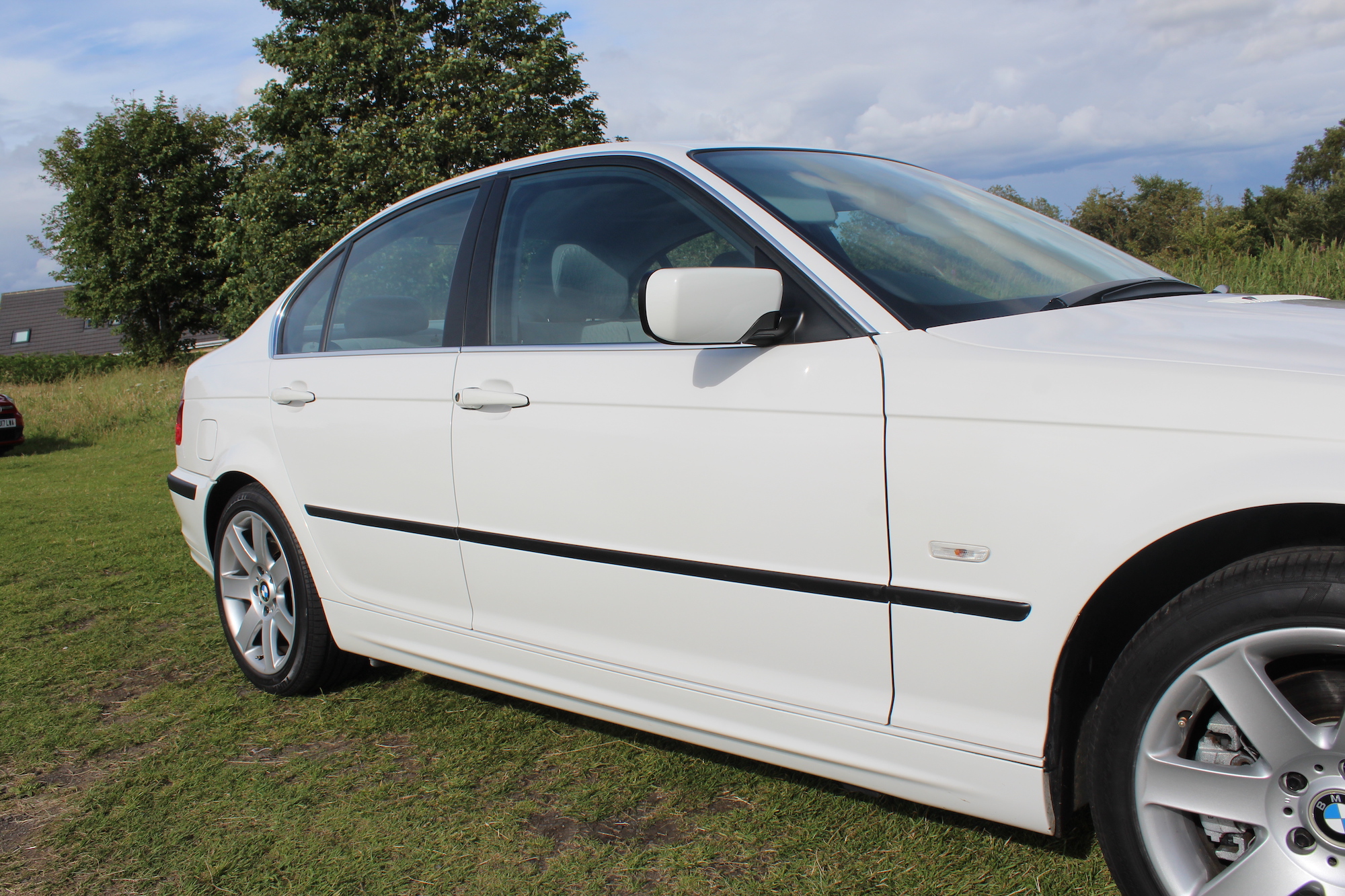 2000 BMW (E46) 330i SE - 13,416 MILES
