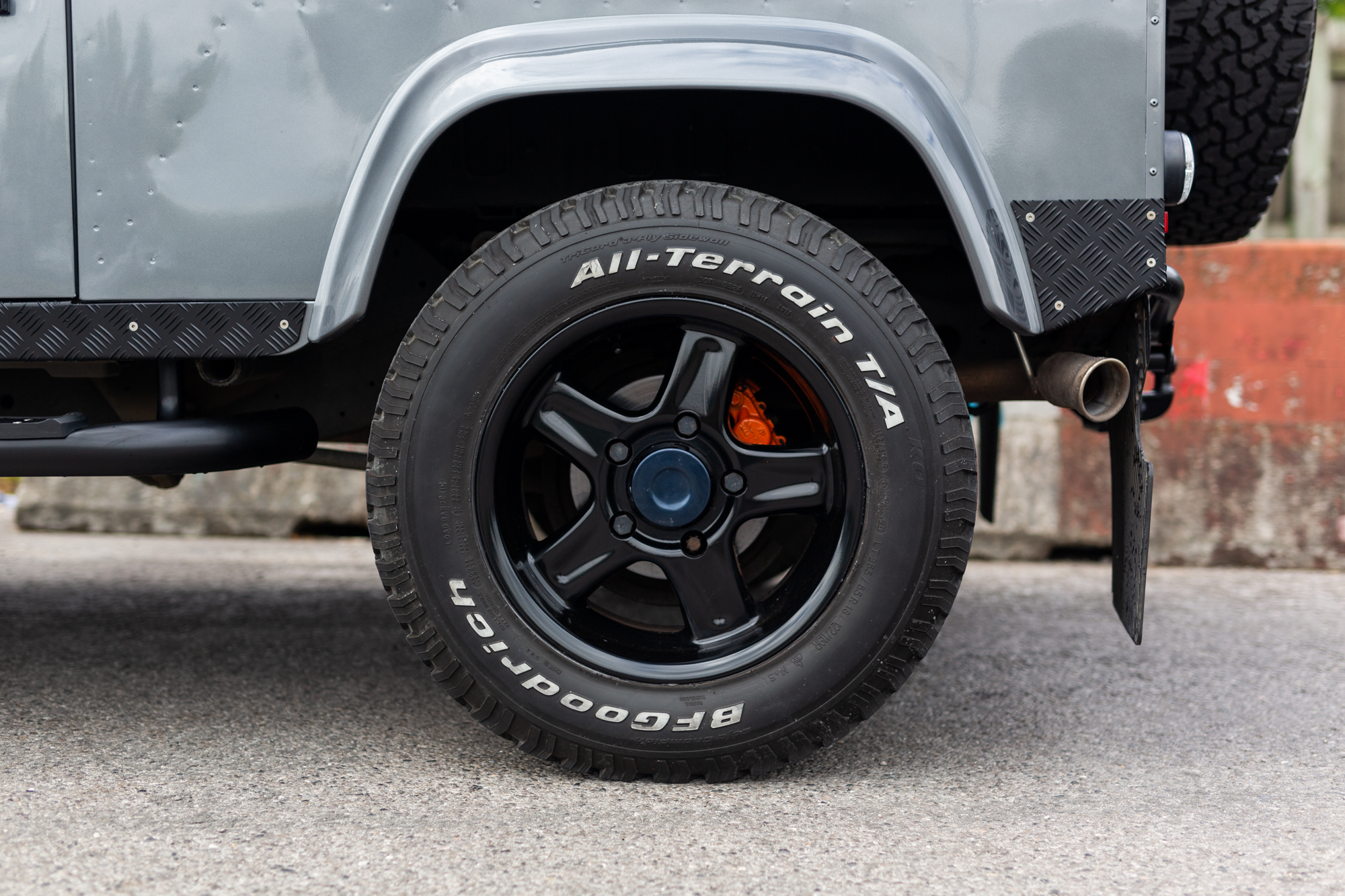 2014 LAND ROVER DEFENDER 90 'TWISTED'