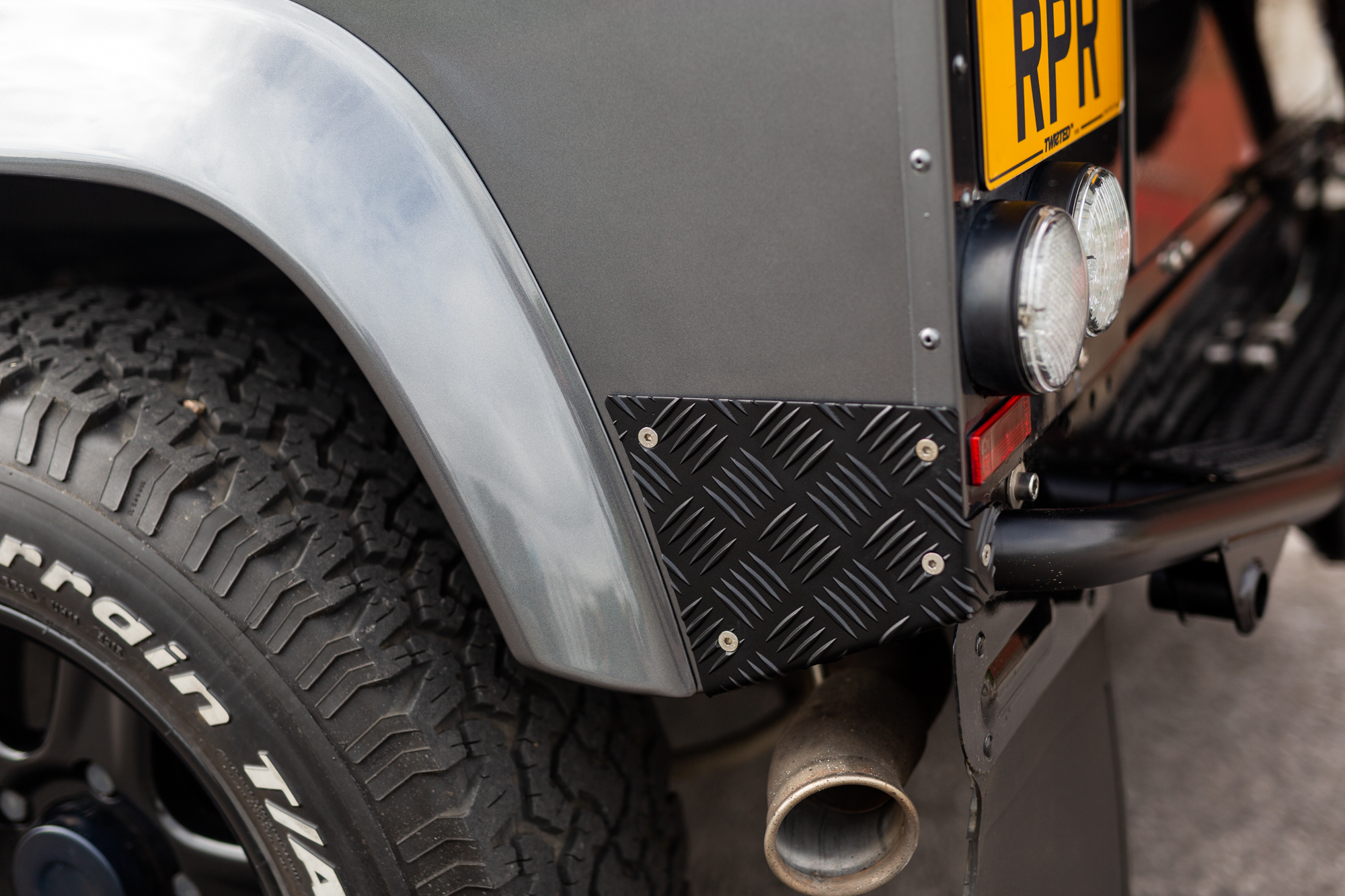 2014 LAND ROVER DEFENDER 90 'TWISTED'