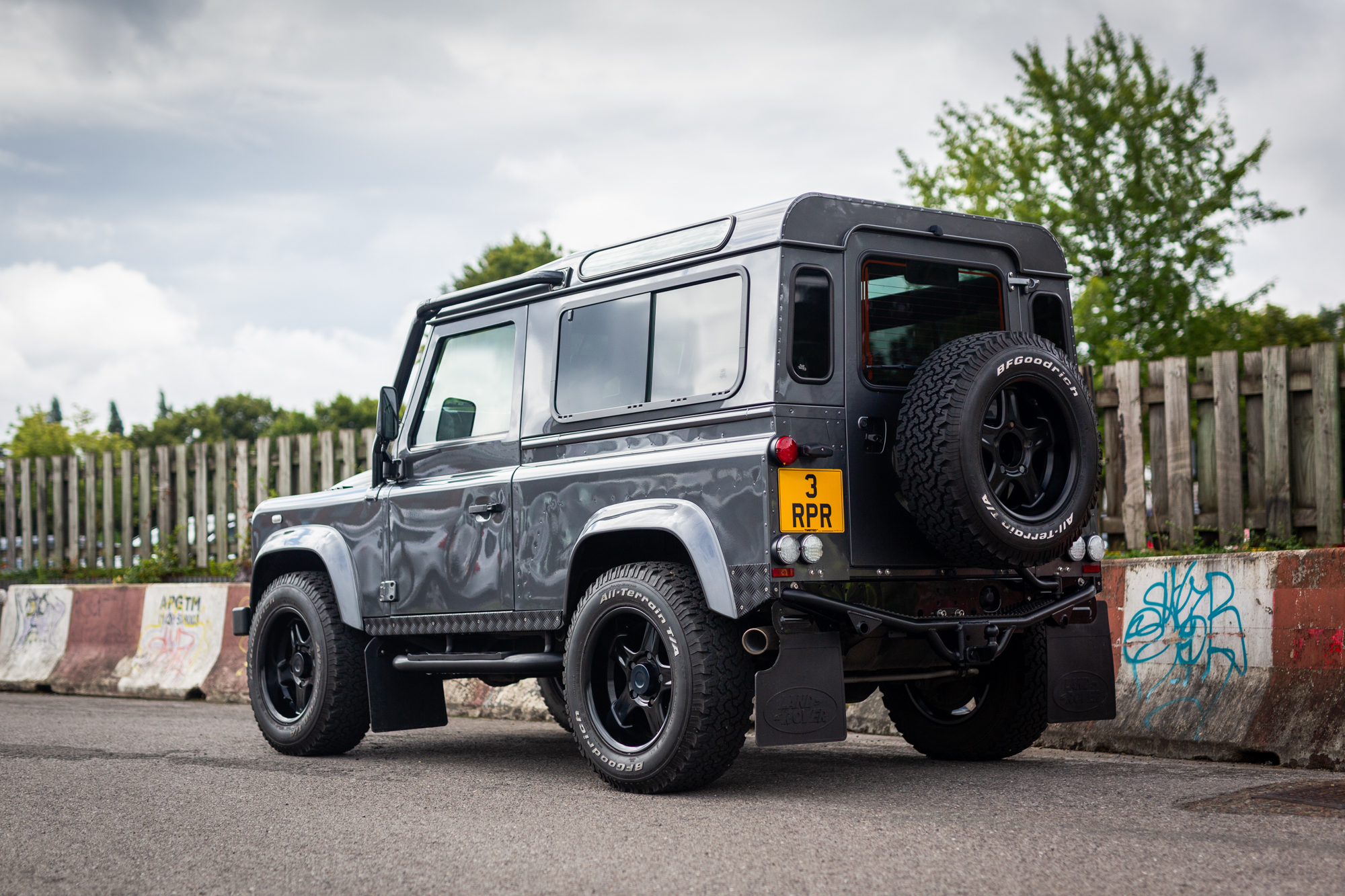 2014 LAND ROVER DEFENDER 90 'TWISTED'