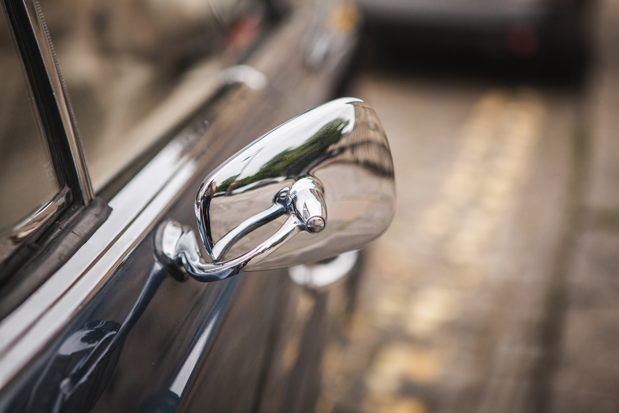 1966 MERCEDES-BENZ (W111) 250SE COUPE