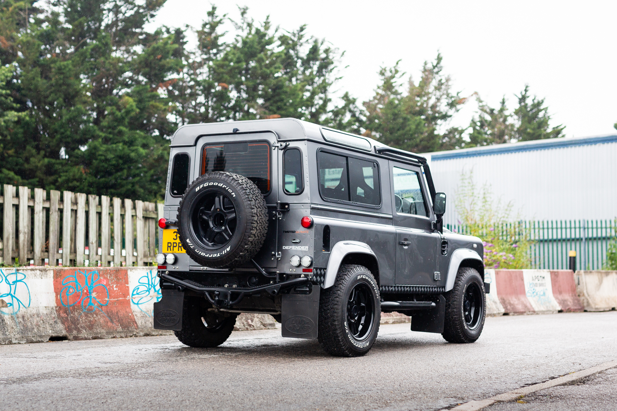 2014 LAND ROVER DEFENDER 90 'TWISTED'