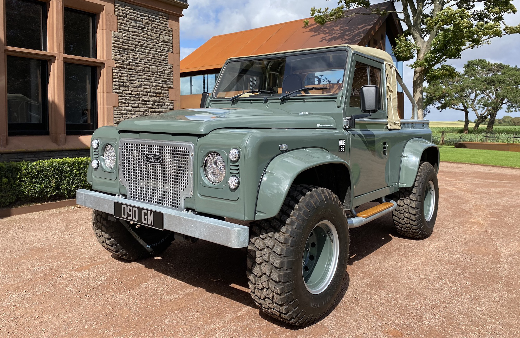 2010 LAND ROVER DEFENDER 90 'OUTLANDER'