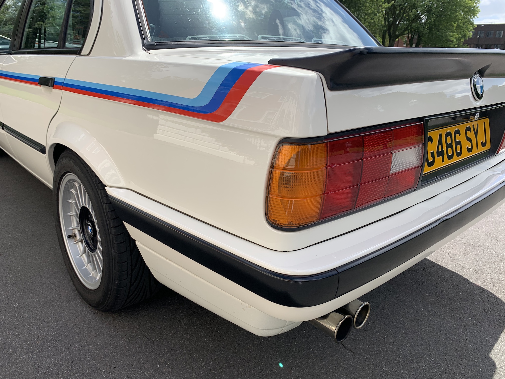 1990 BMW (E30) 320i SALOON