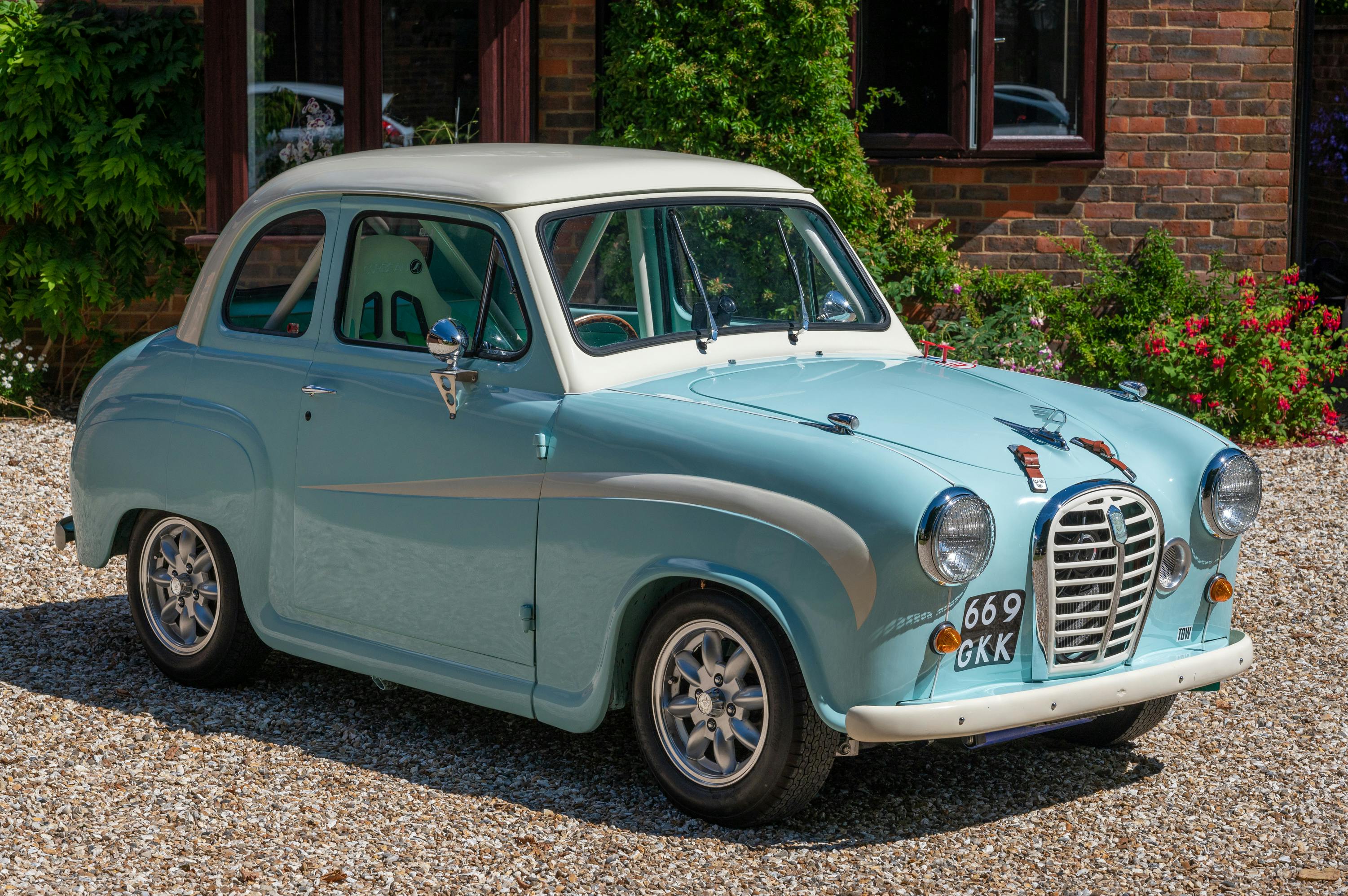 1959 AUSTIN A35 - HRDC ACADEMY SPEC