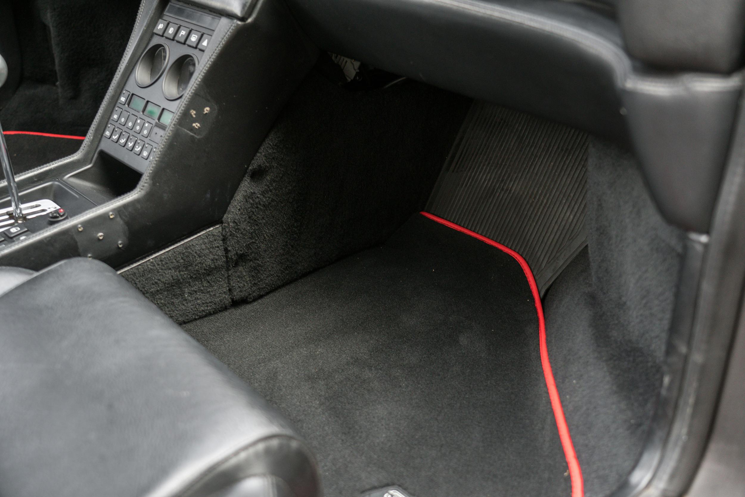 1992 FERRARI 348 TB - LHD