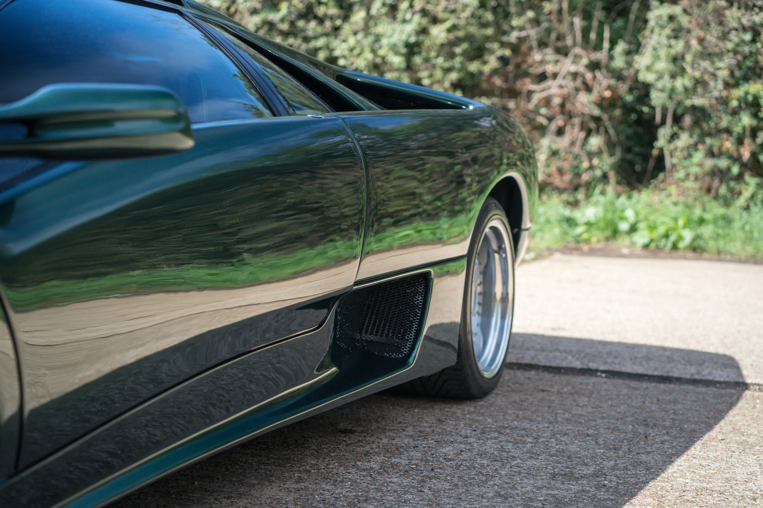1997 LAMBORGHINI DIABLO SV