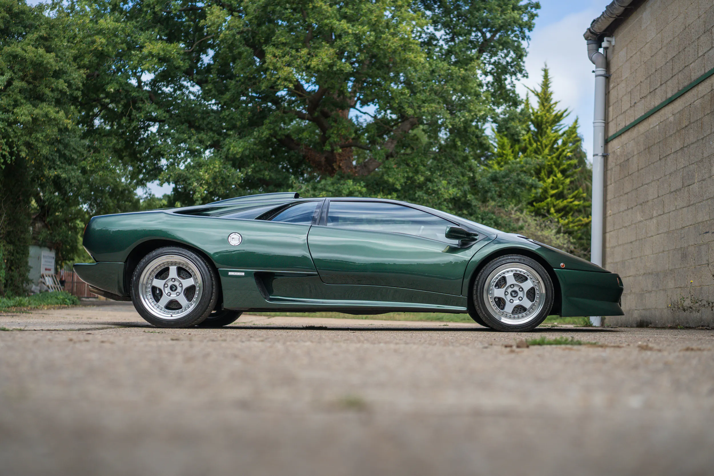 1997 LAMBORGHINI DIABLO SV