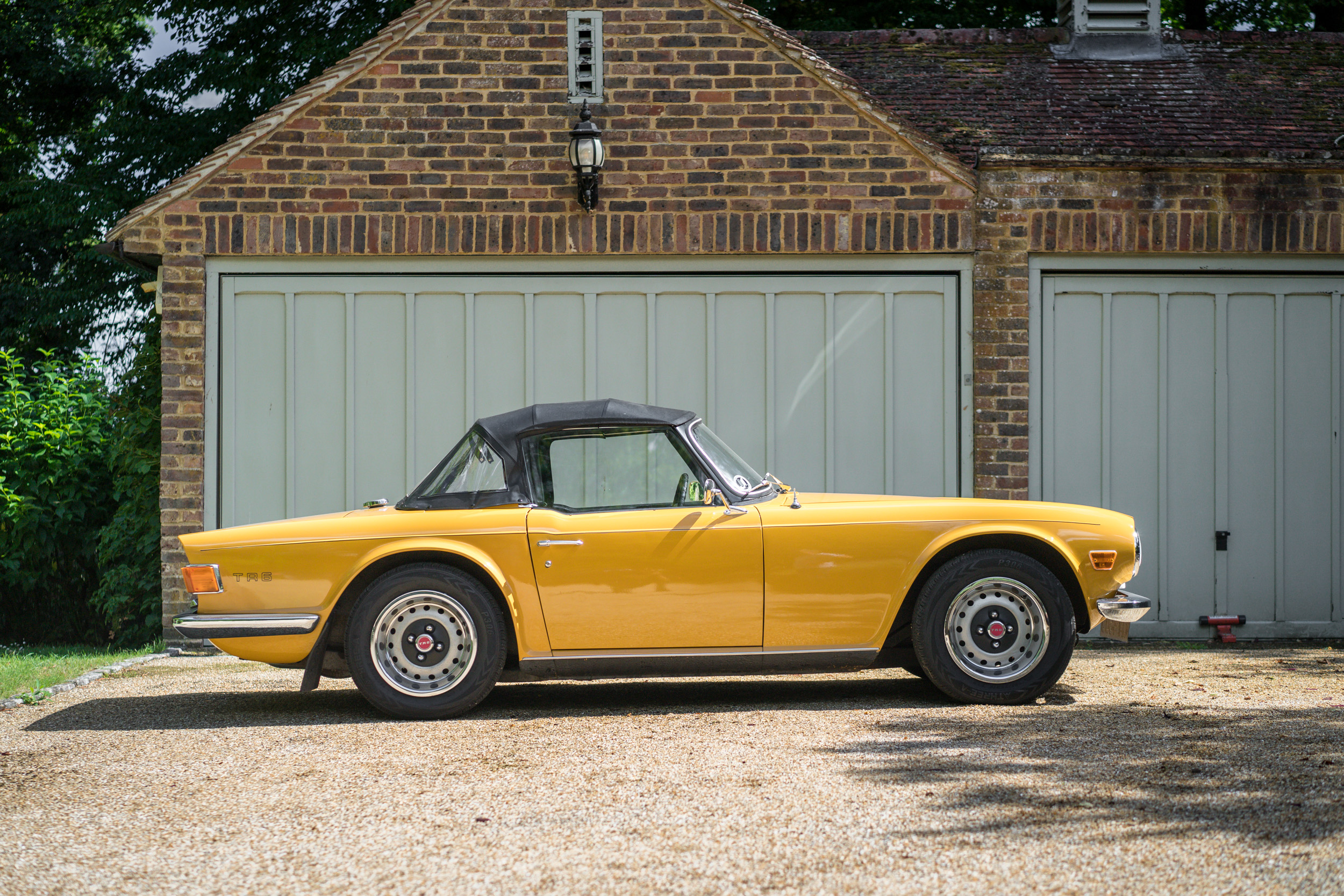1971 TRIUMPH TR6 150PI - WITH HARDTOP for sale by auction in Guildford ...