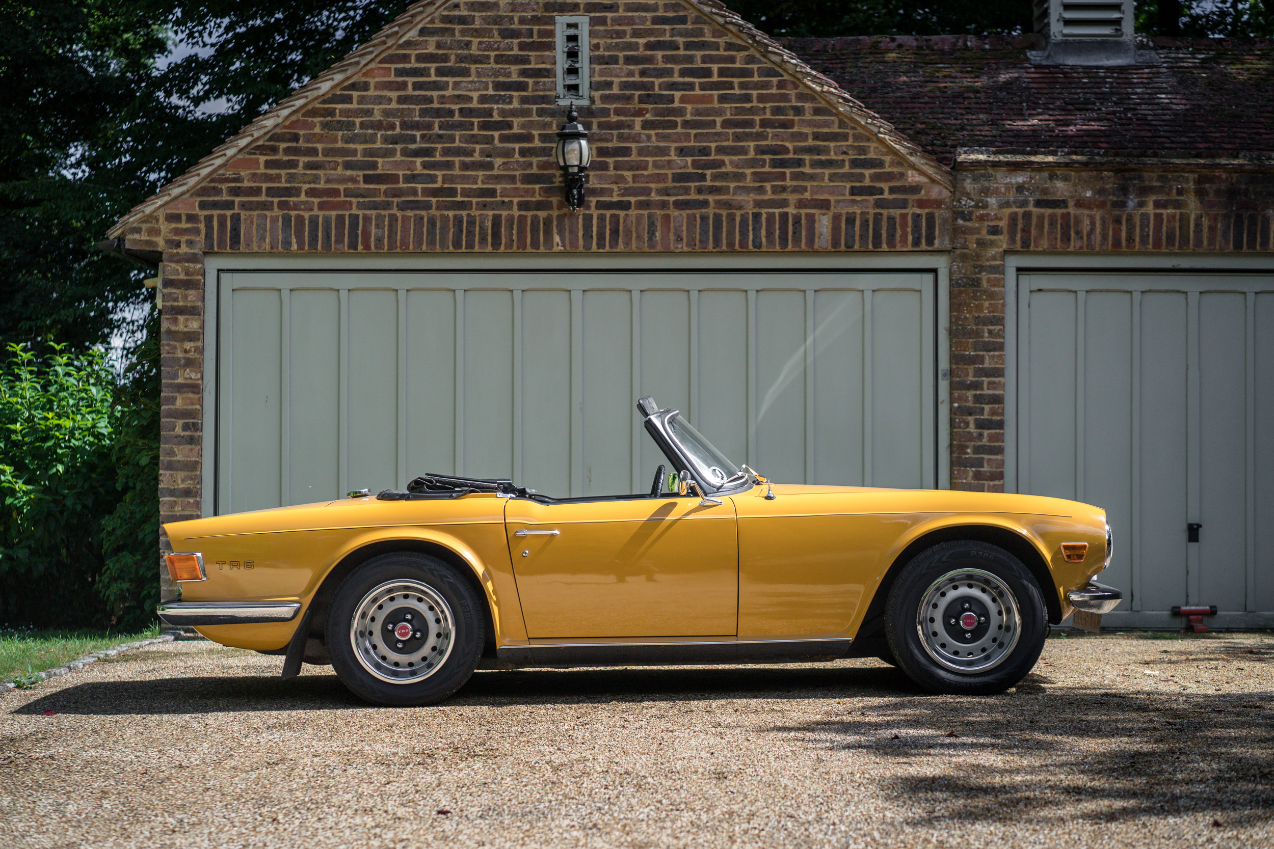 1971 TRIUMPH TR6 150PI - WITH HARDTOP for sale by auction in Guildford ...