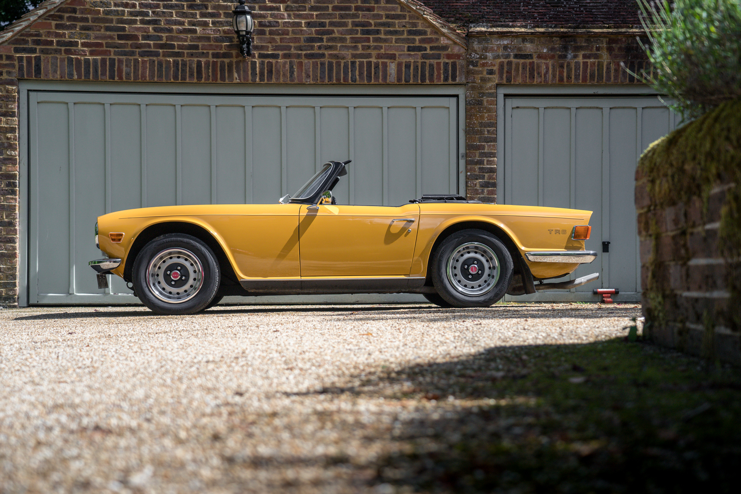 1971 TRIUMPH TR6 150PI - WITH HARDTOP for sale by auction in Guildford ...