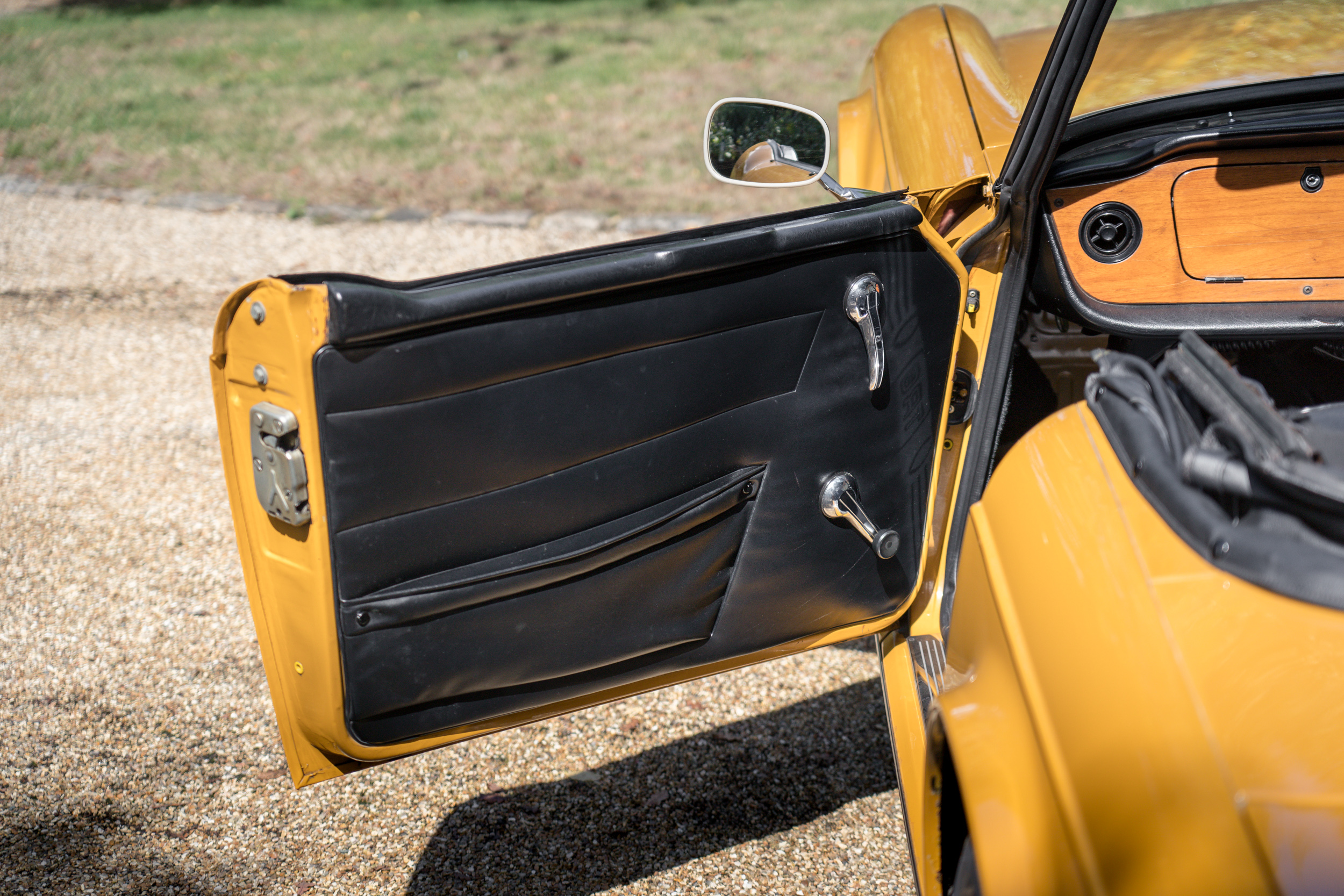 1971 TRIUMPH TR6 150PI - WITH HARDTOP