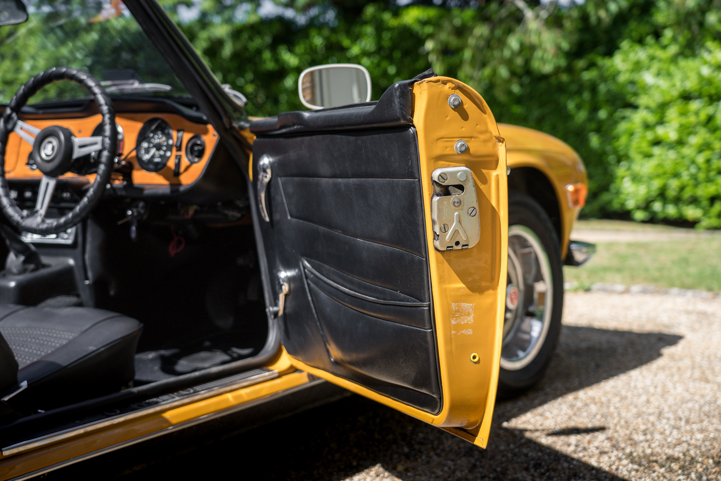 1971 TRIUMPH TR6 150PI - WITH HARDTOP