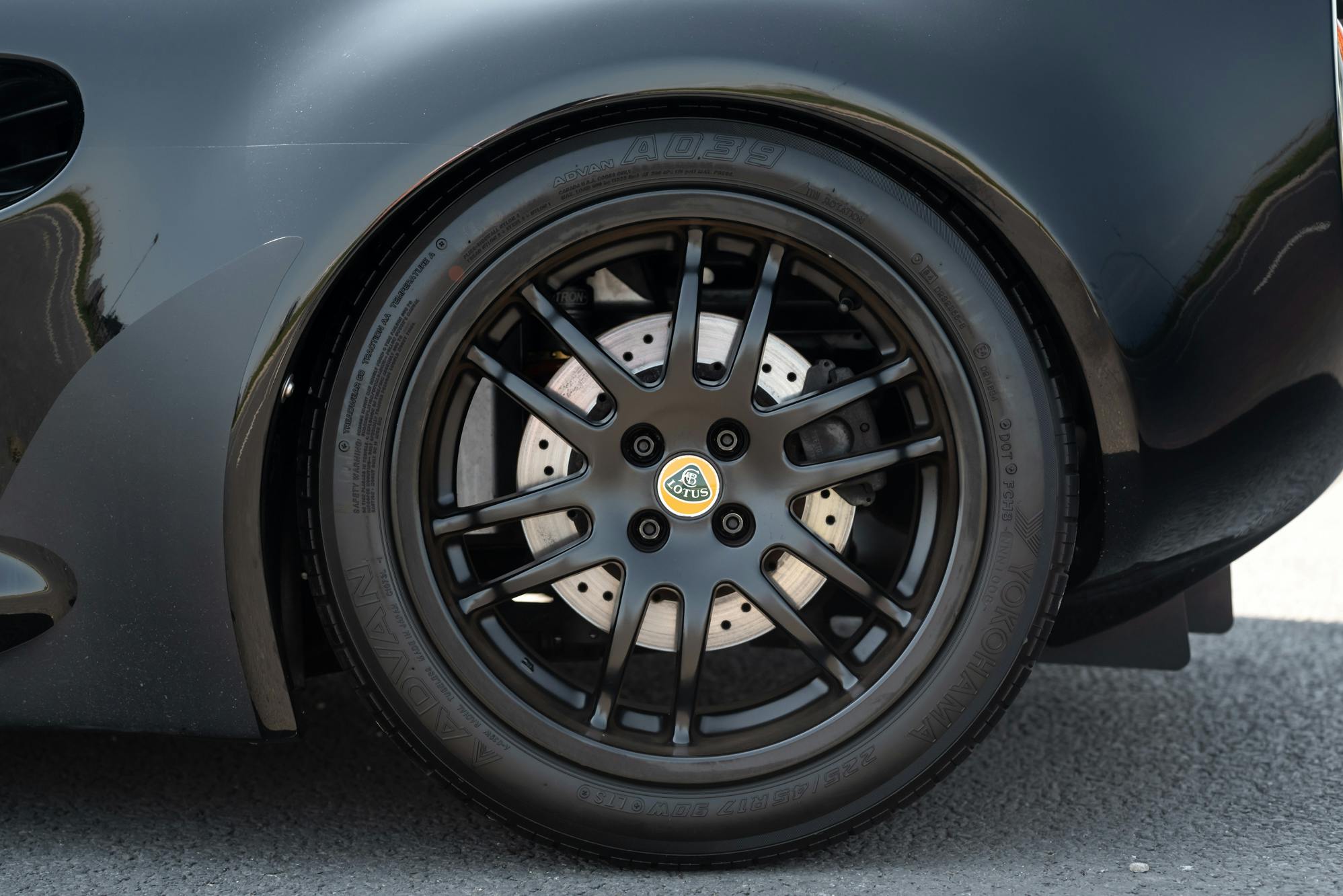 2001 LOTUS EXIGE (S1) - 13,100 MILES