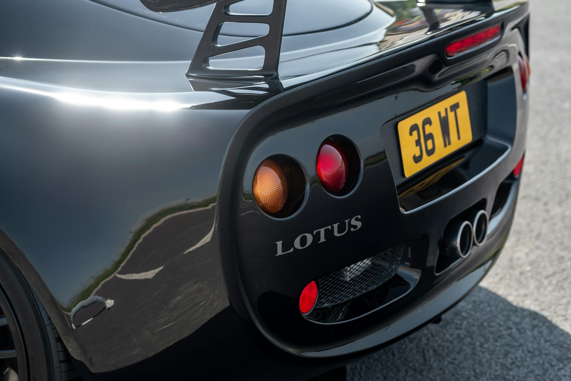 2001 LOTUS EXIGE (S1) - 13,100 MILES